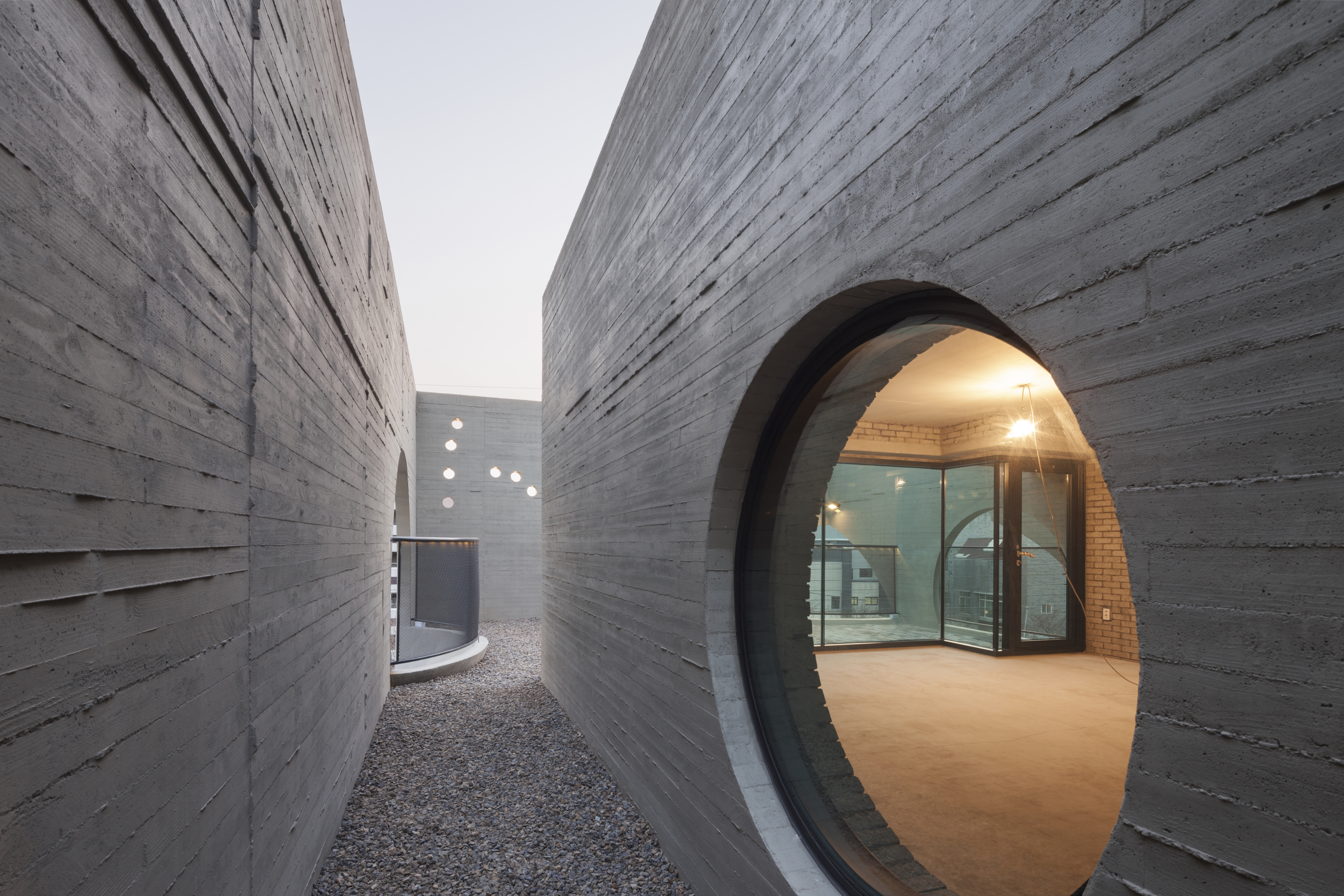 Two Moon by Moon Hoon - Architizer
