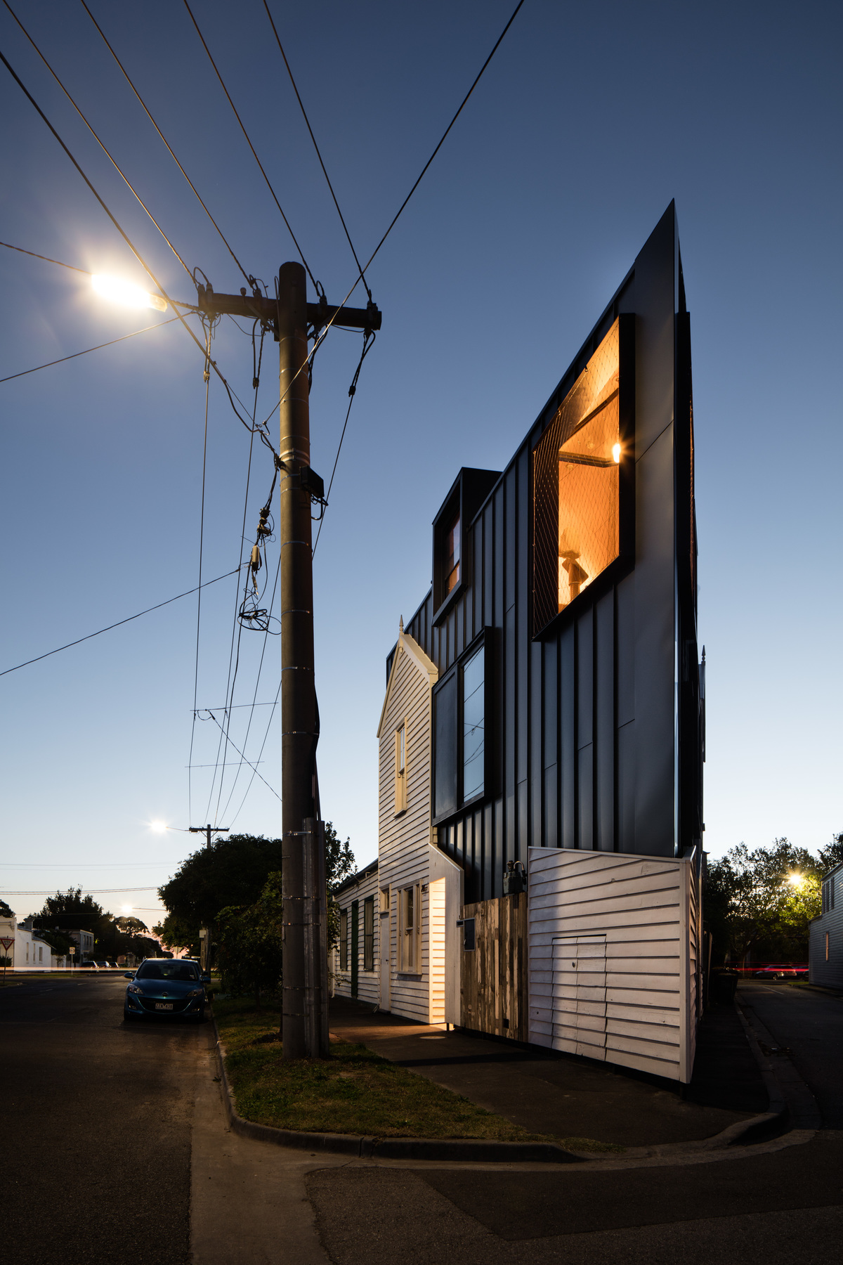 Acute House by OOF! architecture - Architizer