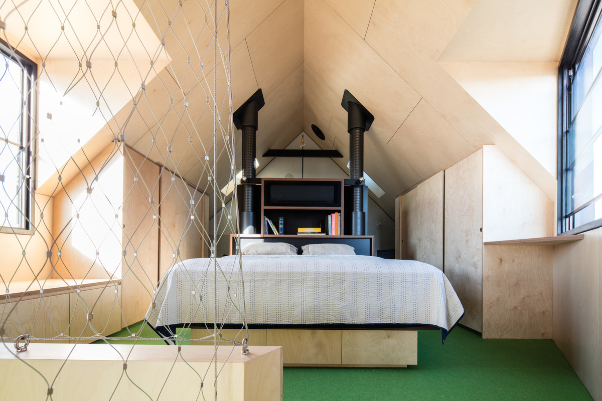 Acute House by OOF! architecture - Architizer