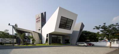 MANOJ BHAVAN - Chennai/Trichy Highway Restaurant by Murali Architects ...