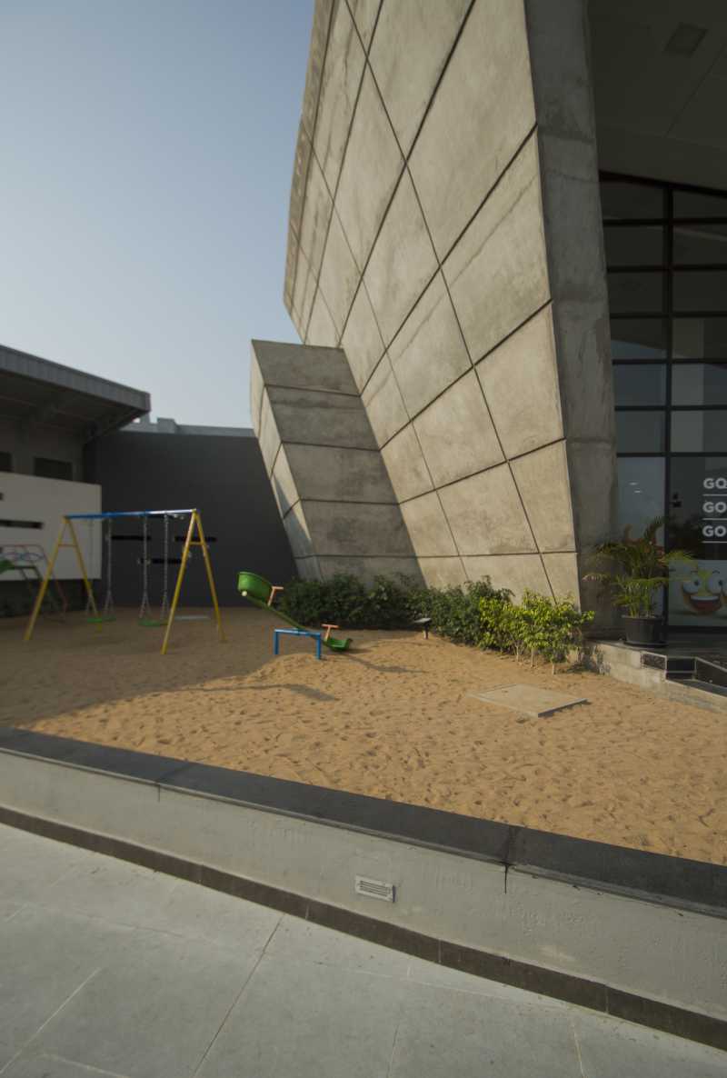 MANOJ BHAVAN - Chennai/Trichy Highway Restaurant by Murali Architects ...