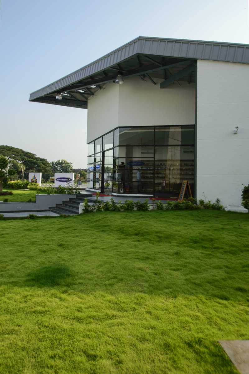 MANOJ BHAVAN - Chennai/Trichy Highway Restaurant by Murali Architects ...