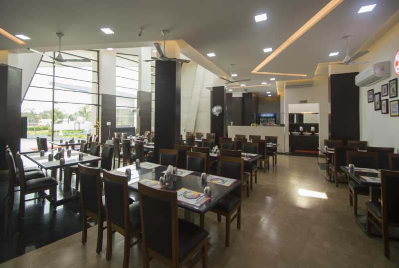MANOJ BHAVAN - Chennai/Trichy Highway Restaurant by Murali Architects ...