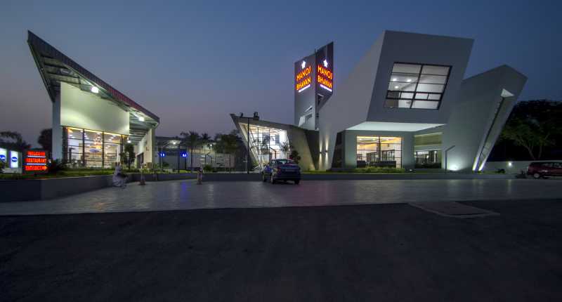 MANOJ BHAVAN - Chennai/Trichy Highway Restaurant by Murali Architects ...