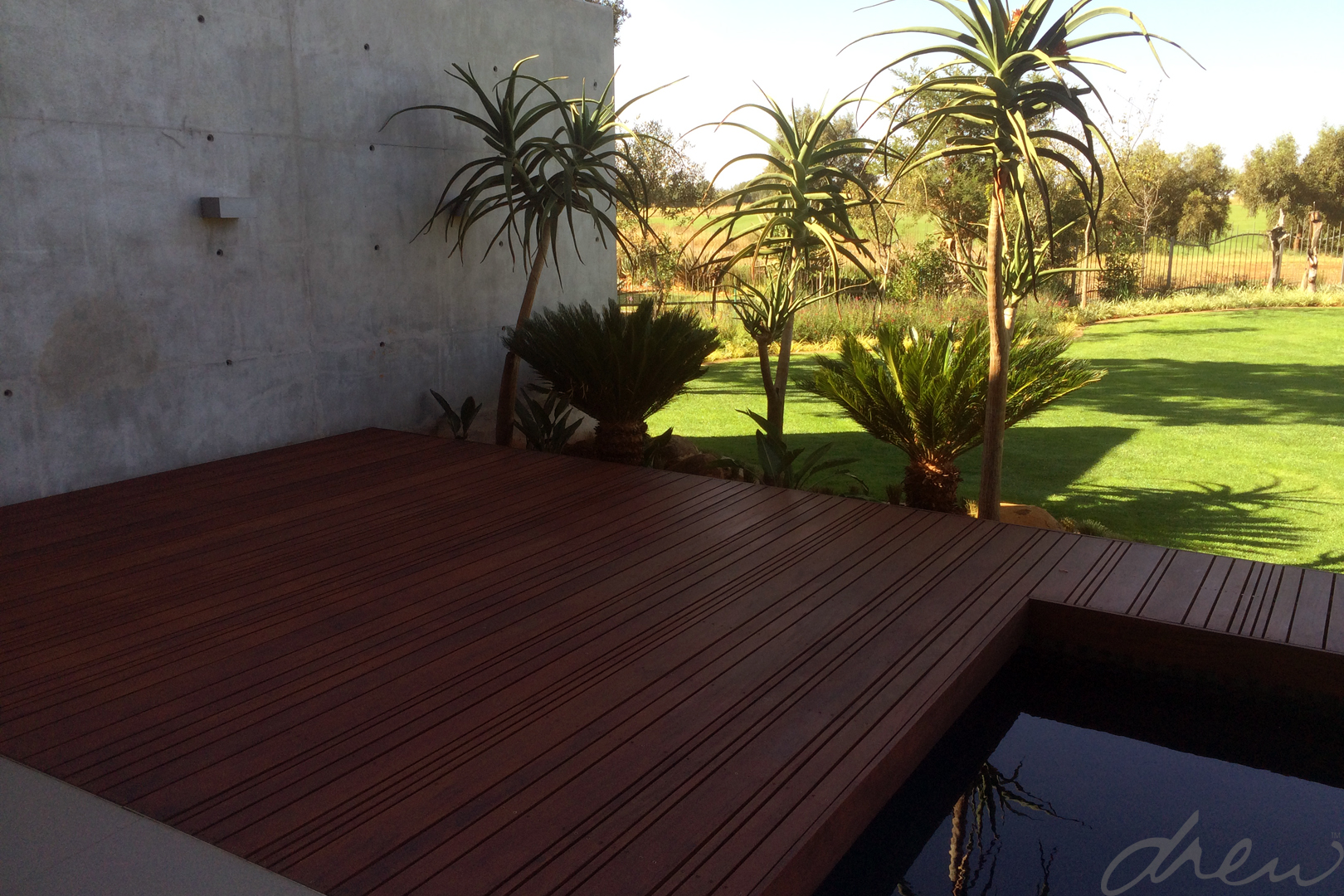 two floating boxes by Drew Architects + Interiors - Architizer