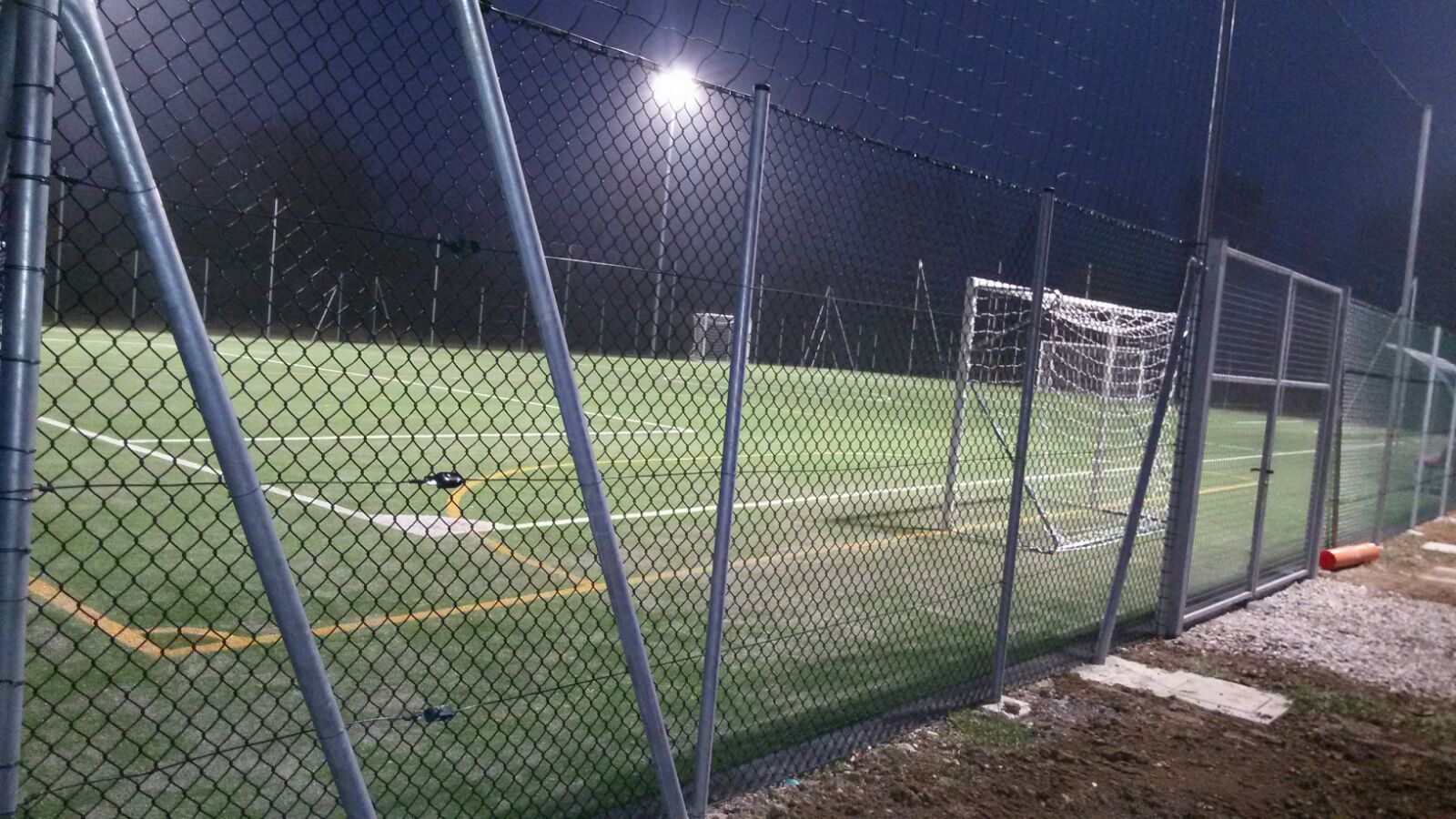 Sintetic football field by VITTORIO & ASSOCIATI Studio di Architettura ...