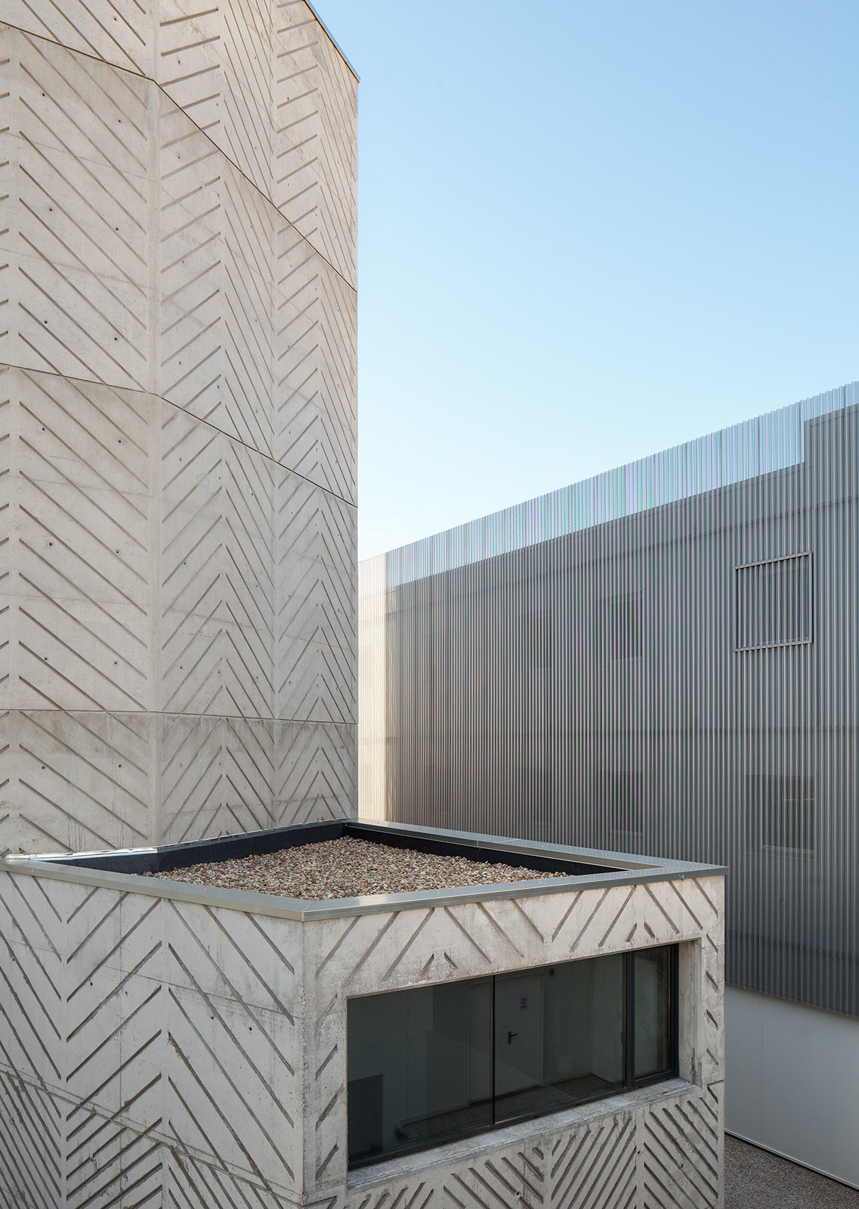 Church and Parish Center Santa Maria Assumpta by Gimeno Guitart ...