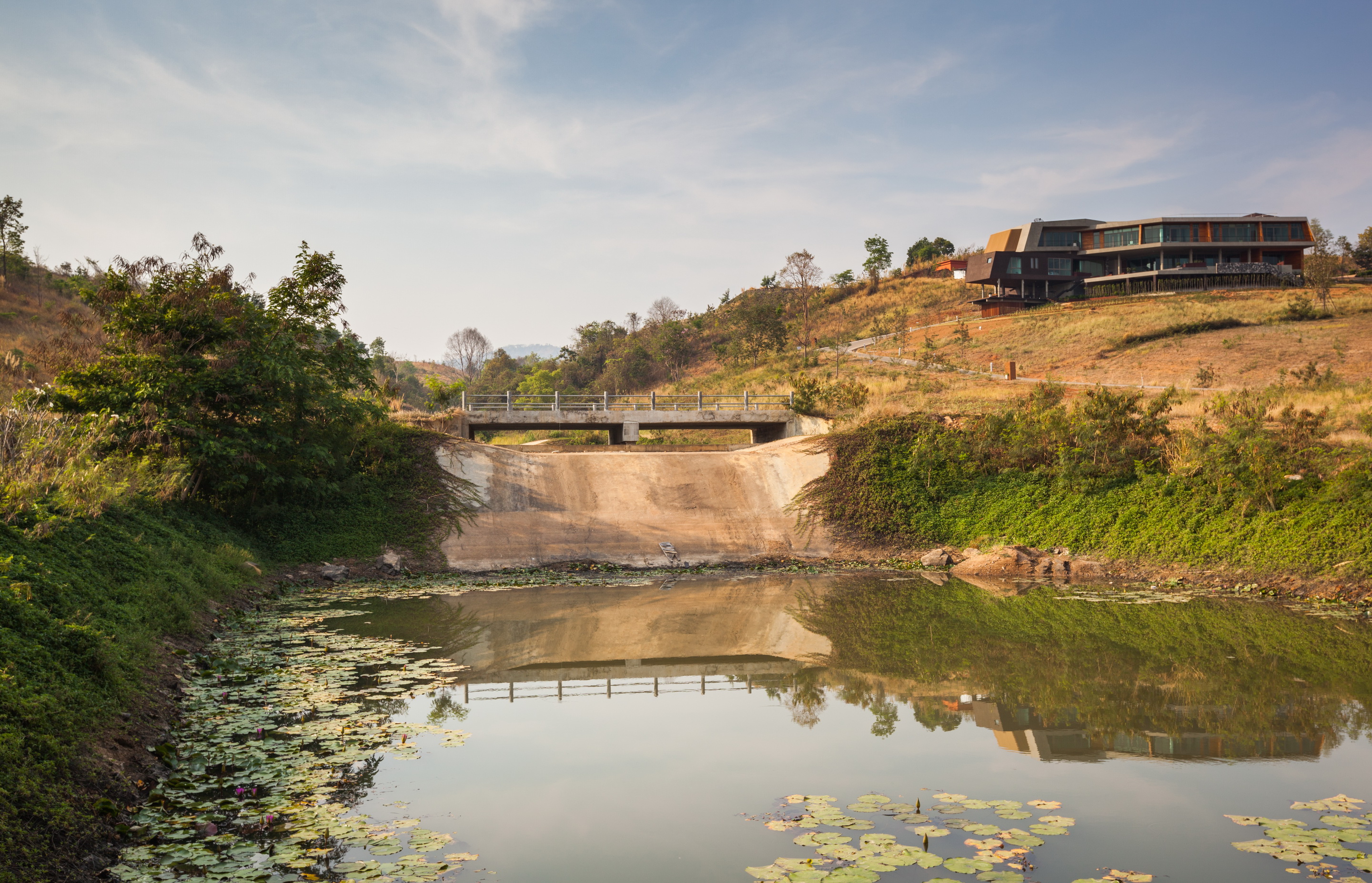 Overlapping House by Vaslab Architecture - Architizer