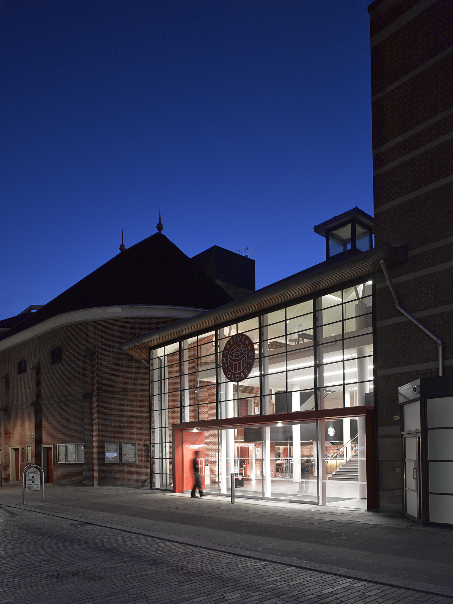 Sam Wanamaker Playhouse at Shakespeare's Globe by Allies and Morrison ...