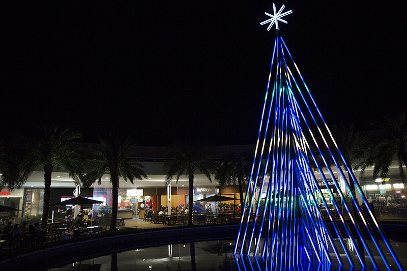 Interactive Christmas Tree by WeNew - Architizer