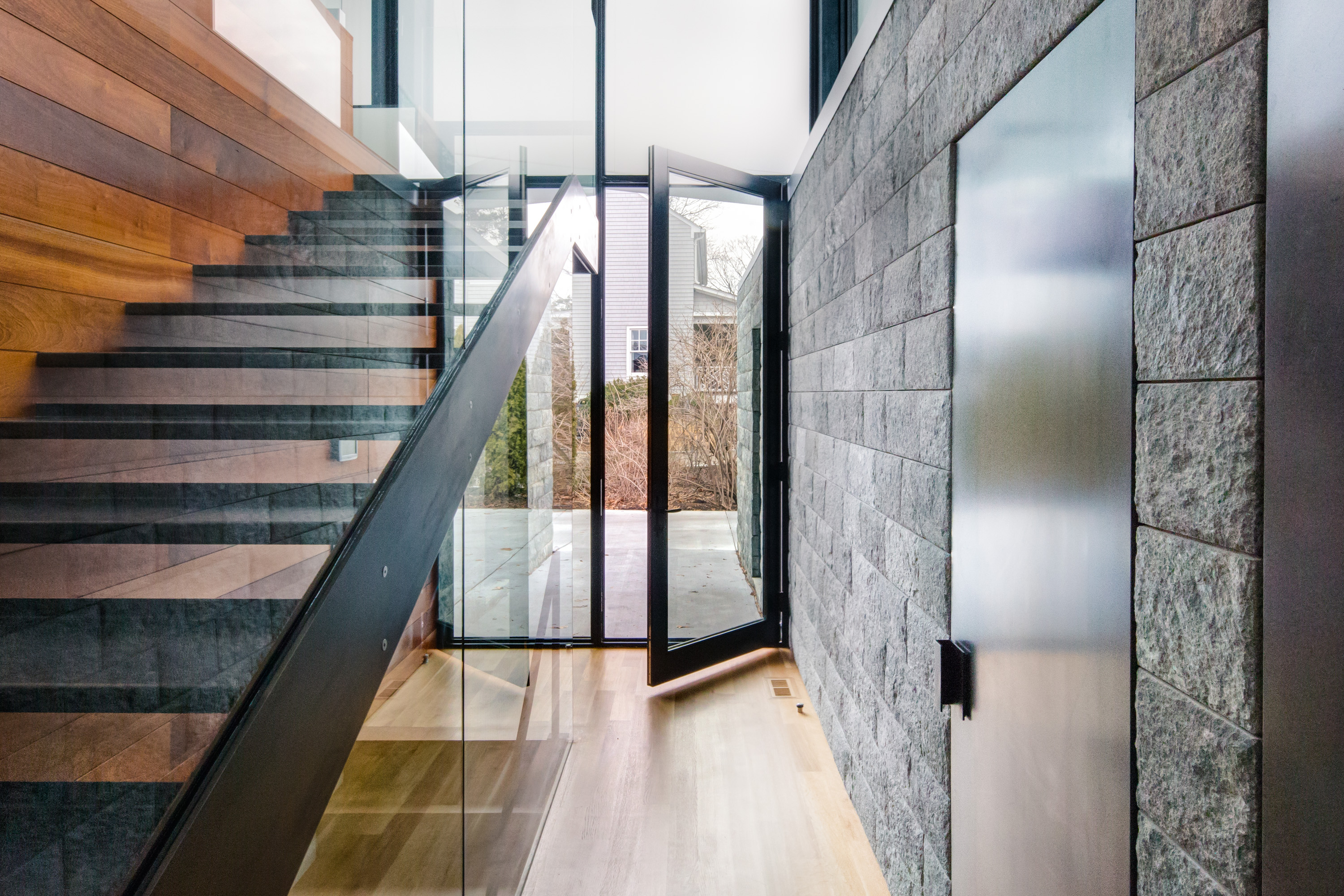 Series 900 Hinged Door