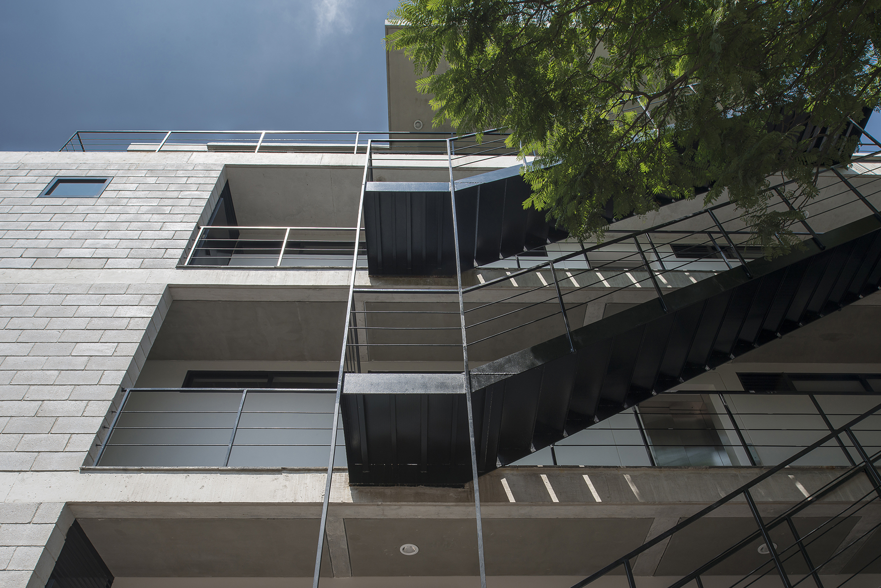 AR Building by Ambrosi Etchegaray - Architizer