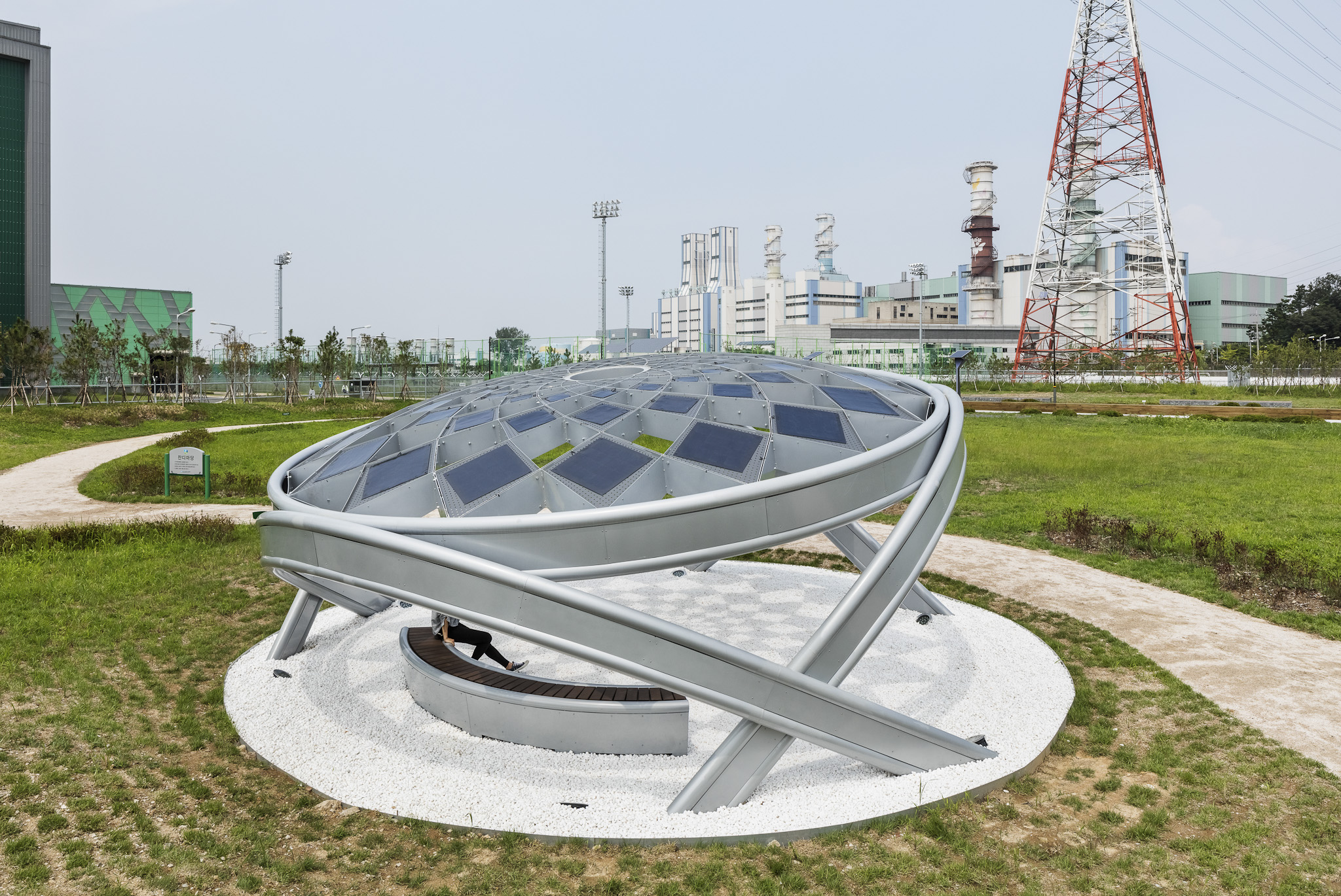 Solar Pine by HG-Architecture - Architizer