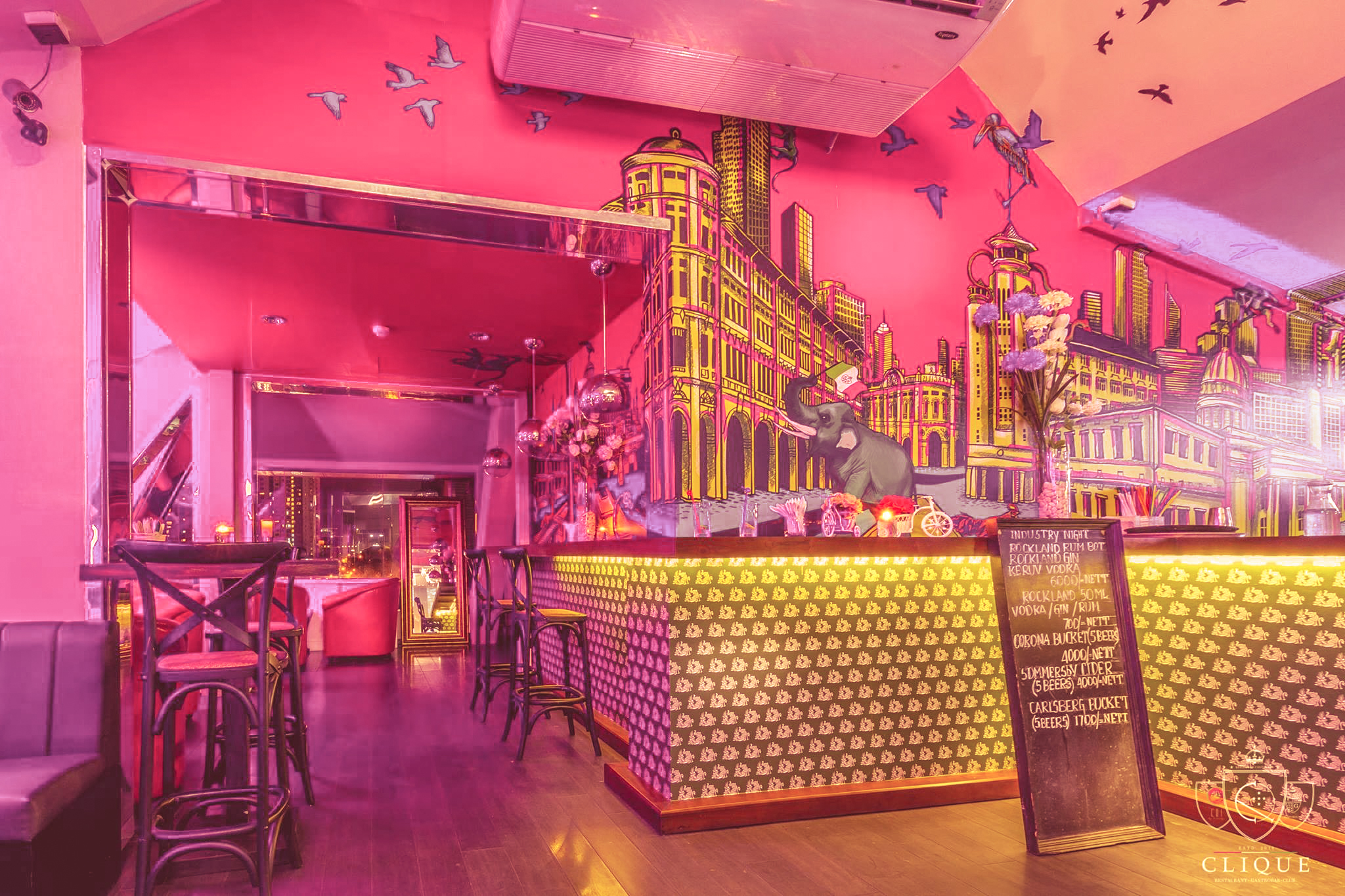 Clique Lounge Bar by a-designstudio - Architizer