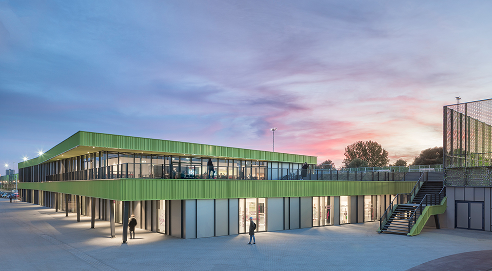 Fast Forward: 12 Field Houses Designed to Maximize Performance ...