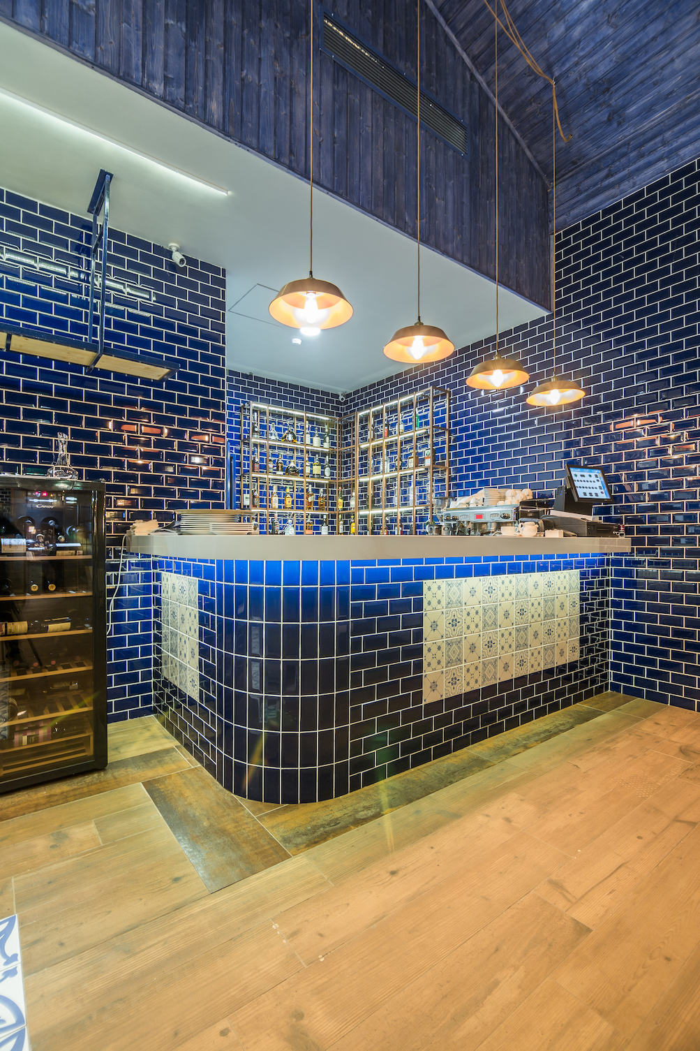 DANCING LOBSTER by GROSUARTSTUDIO - Architizer