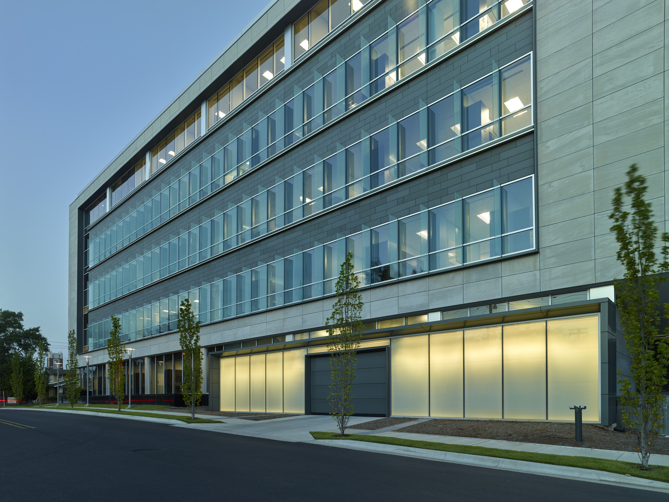 Murphy Oil Corporation Headquarters by Polk Stanley Wilcox Architects ...