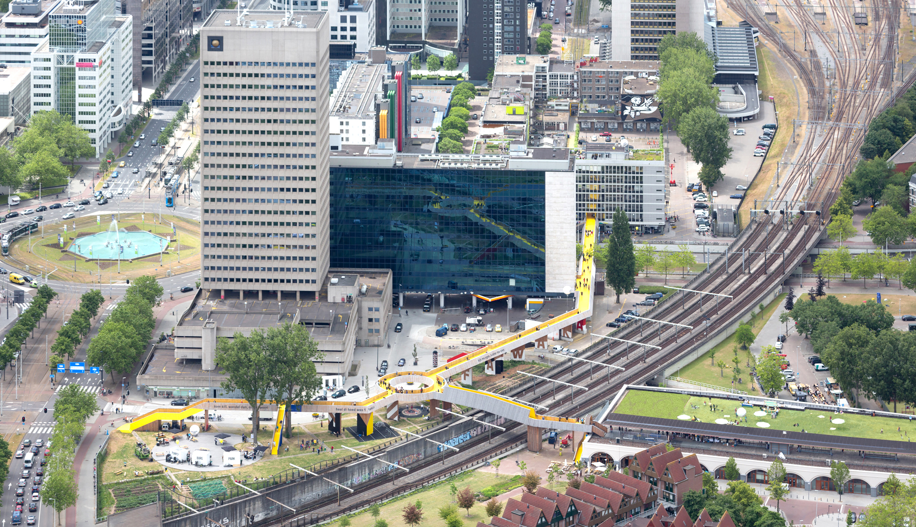 Luchtsingel by [ZUS] Zones Urbaines Sensibles - Architizer