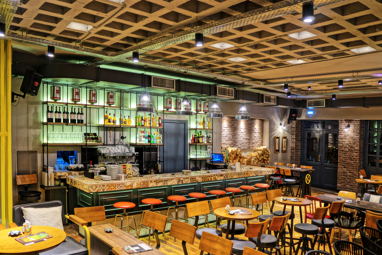 Lake's Tailor cafe-bar by G2LAB - Architizer