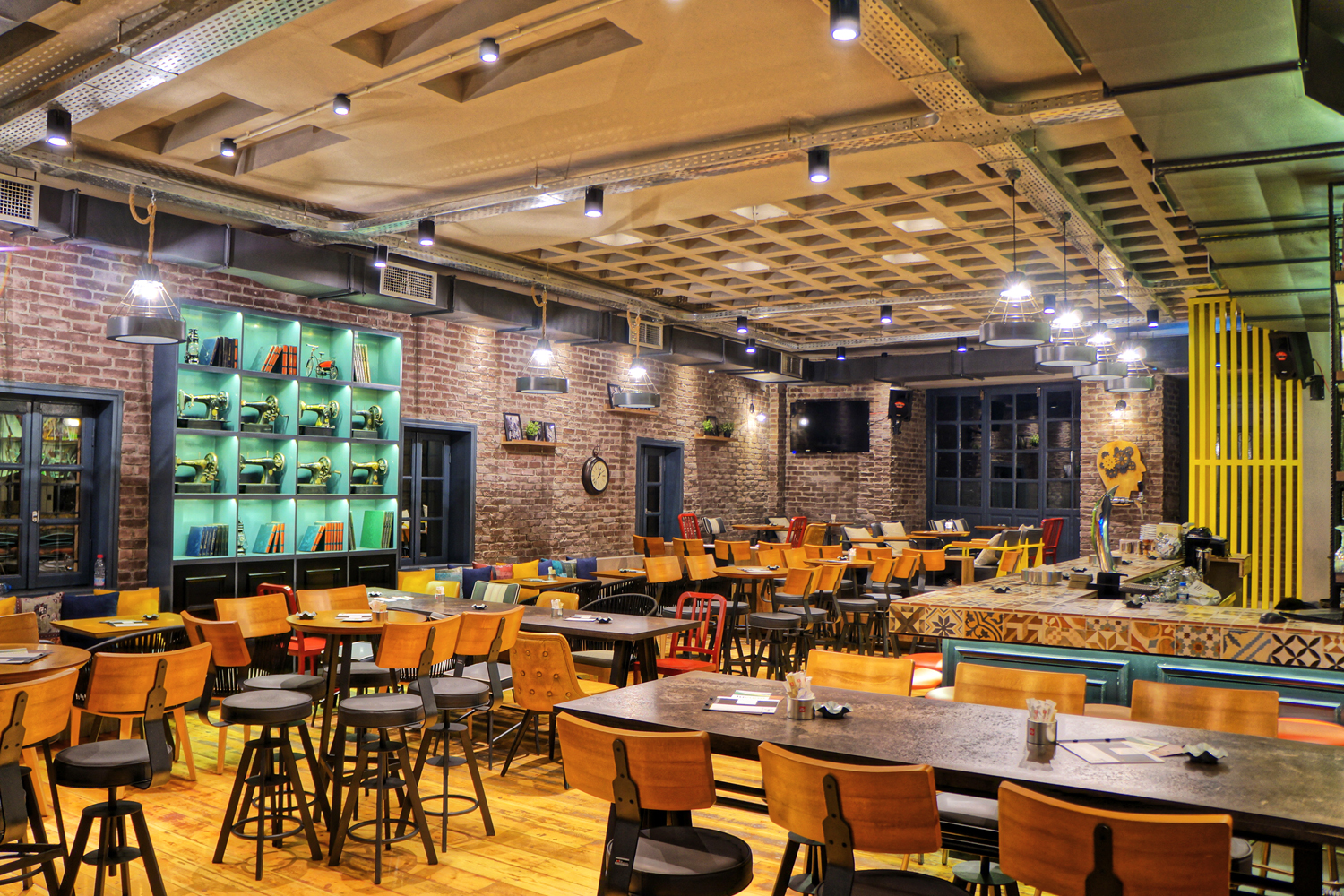 Lake's Tailor cafe-bar by G2LAB - Architizer