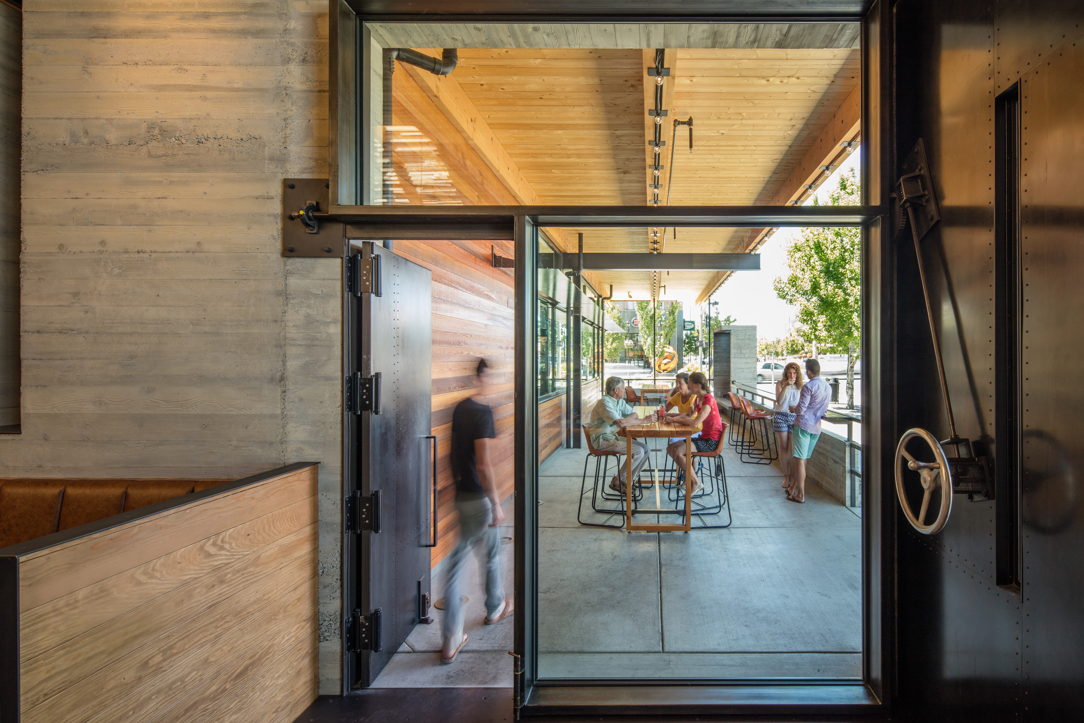 Cowiche Canyon Kitchen and Icehouse Bar by GRAHAM BABA ARCHITECTS ...