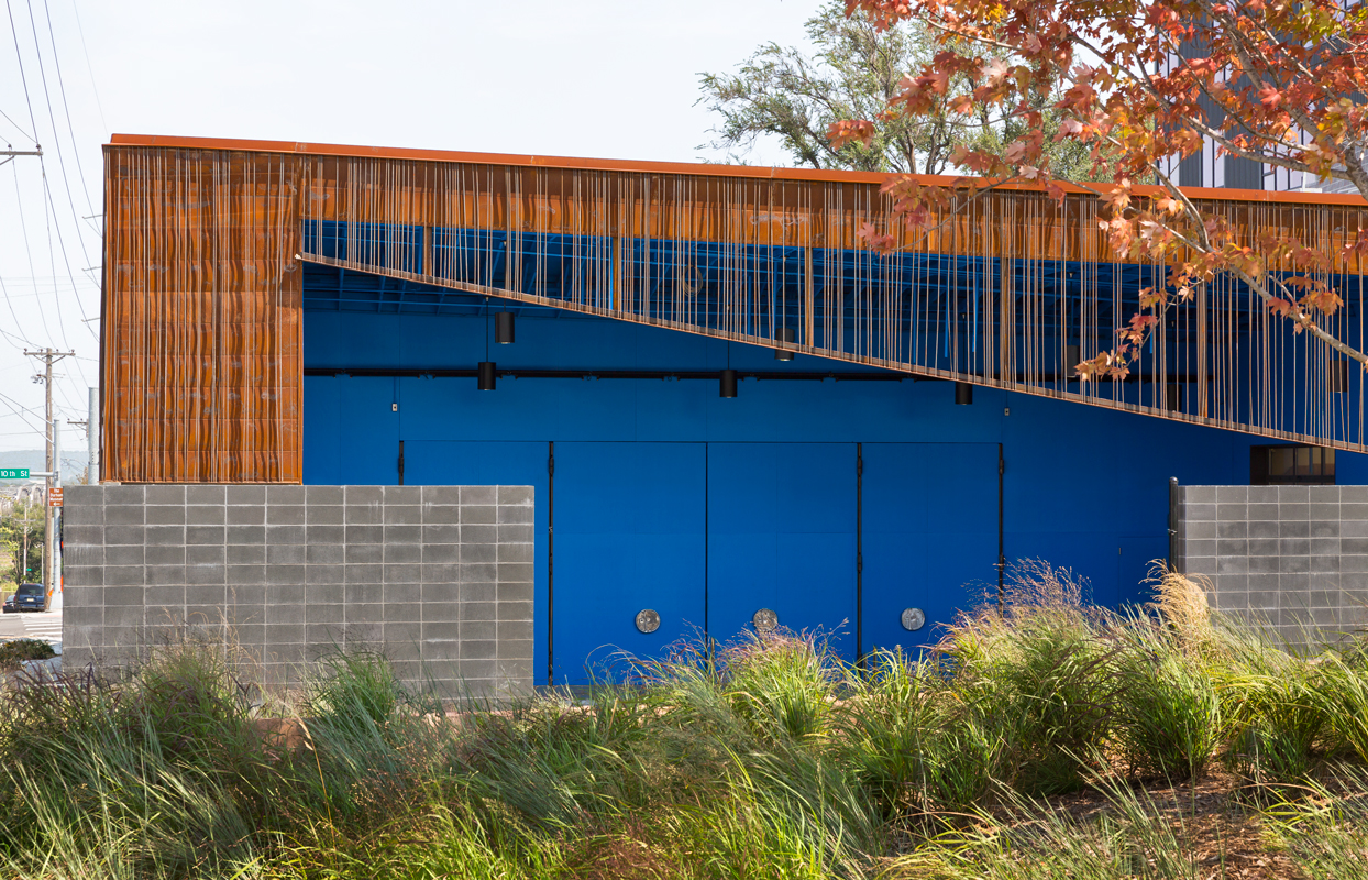 Blue Barn Theatre & Boxcar 10 by Min | Day - Architizer