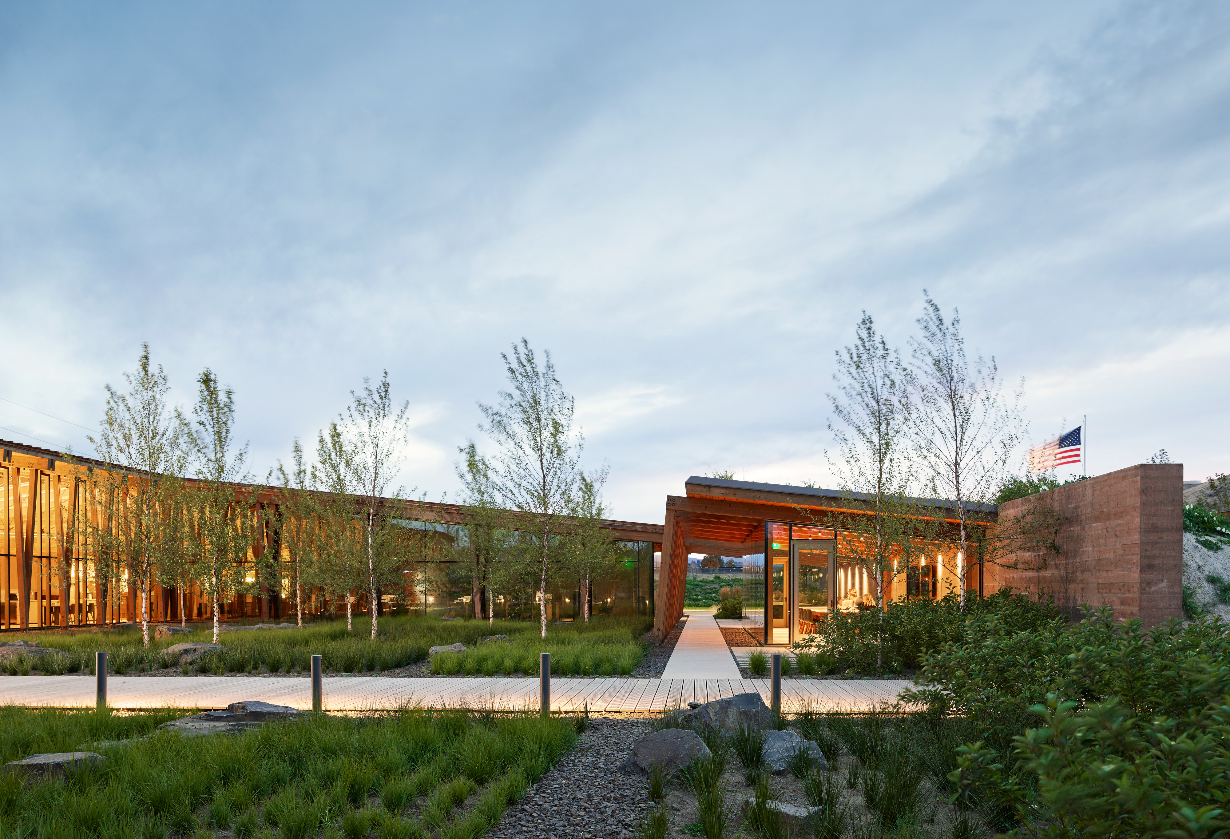 Washington Fruit Company Headquarters by GRAHAM BABA ARCHITECTS ...