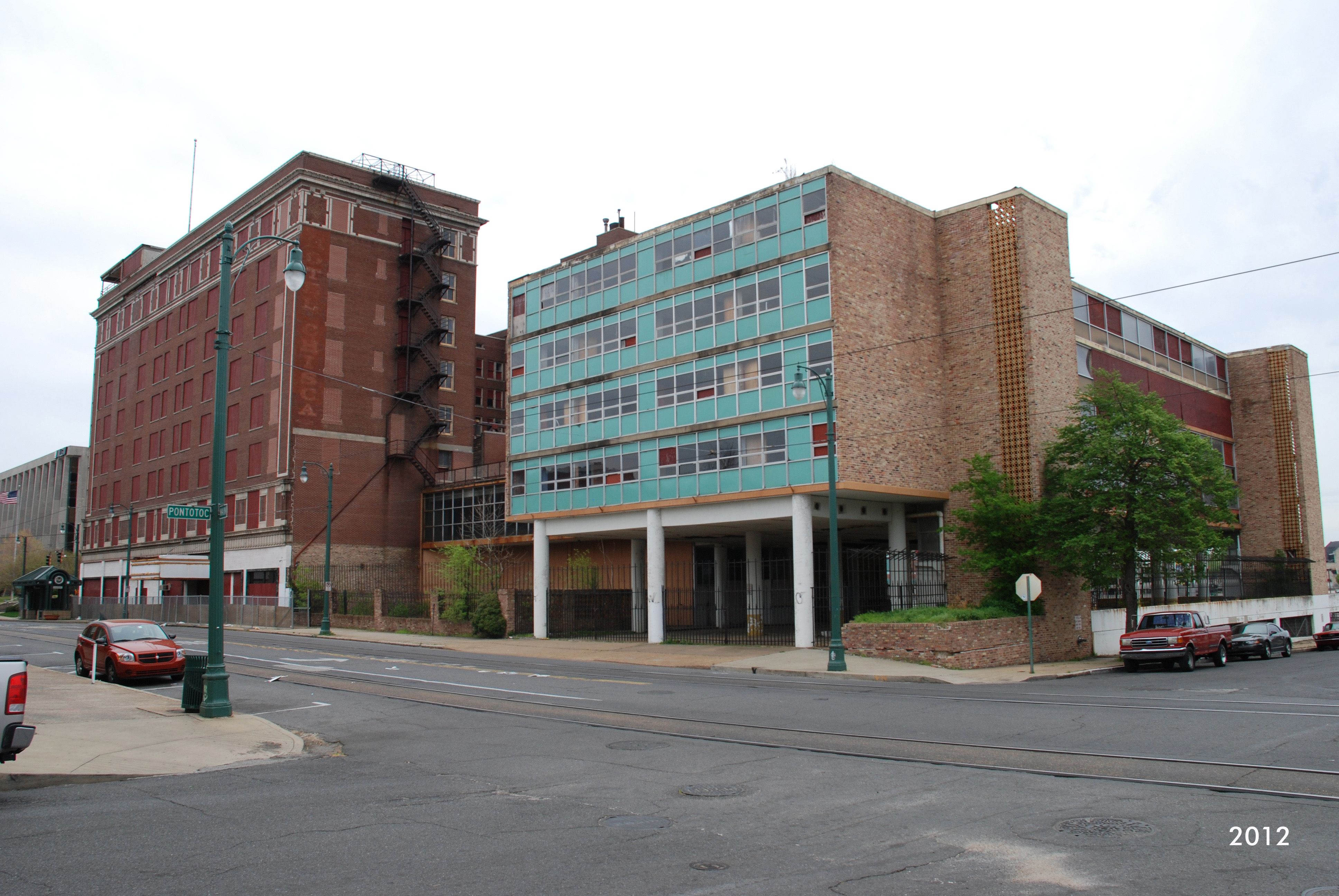 The Chisca on Main by Looney Ricks Kiss - Architizer