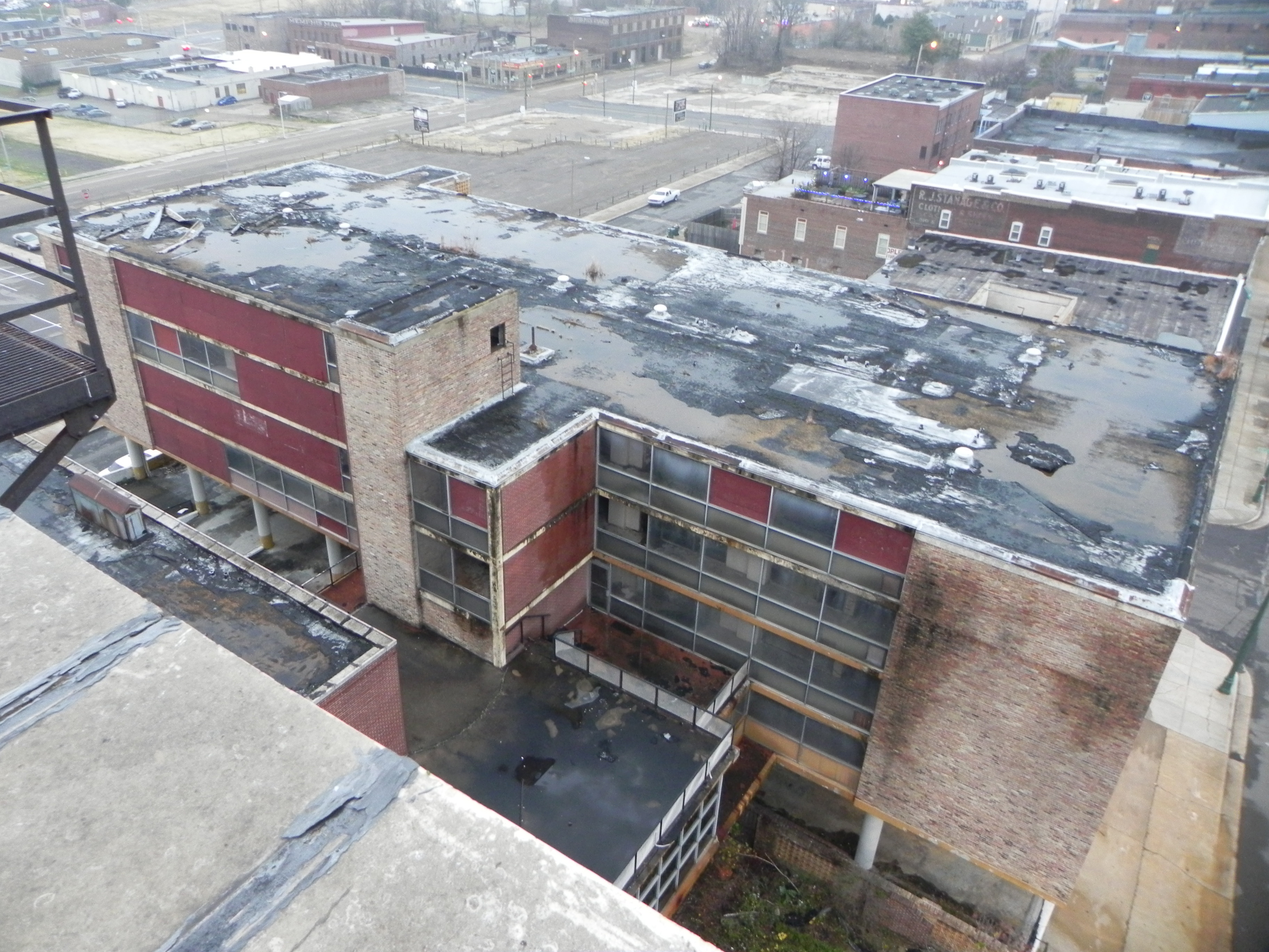 The Chisca on Main by Looney Ricks Kiss - Architizer