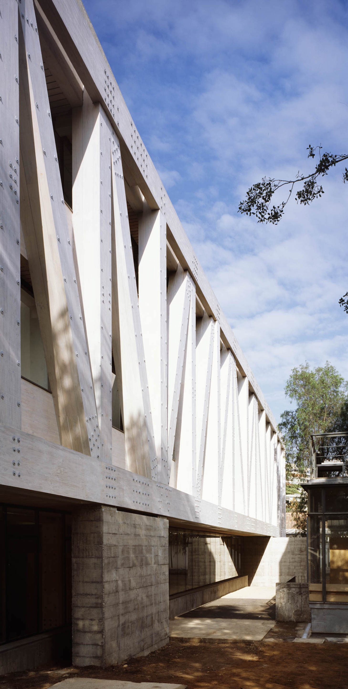 UC Architecture School Building by Gonzalo Claro - Architizer