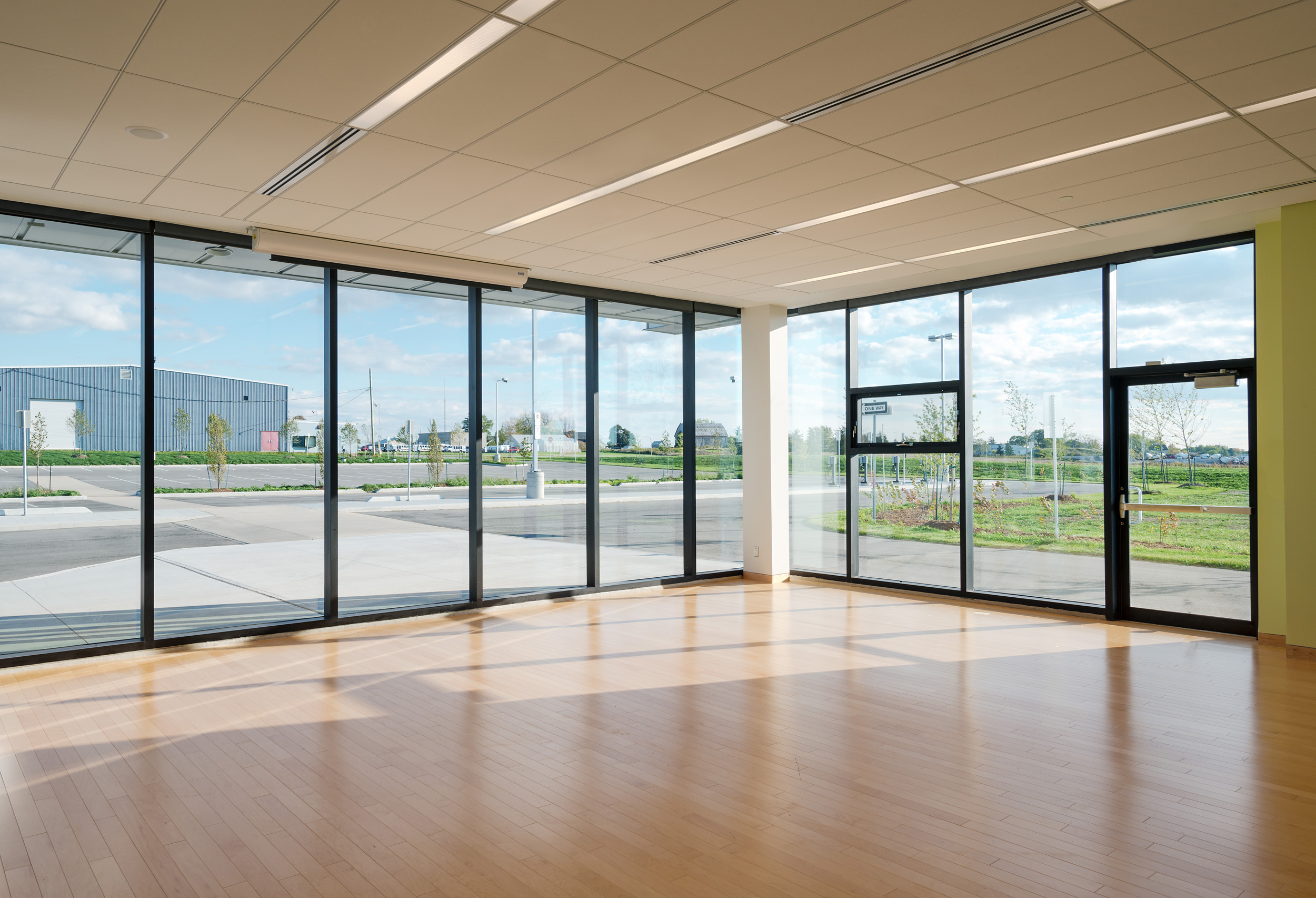 HARRY HOWELL TWIN PAD ARENA by DPAI Architecture Inc. - Architizer