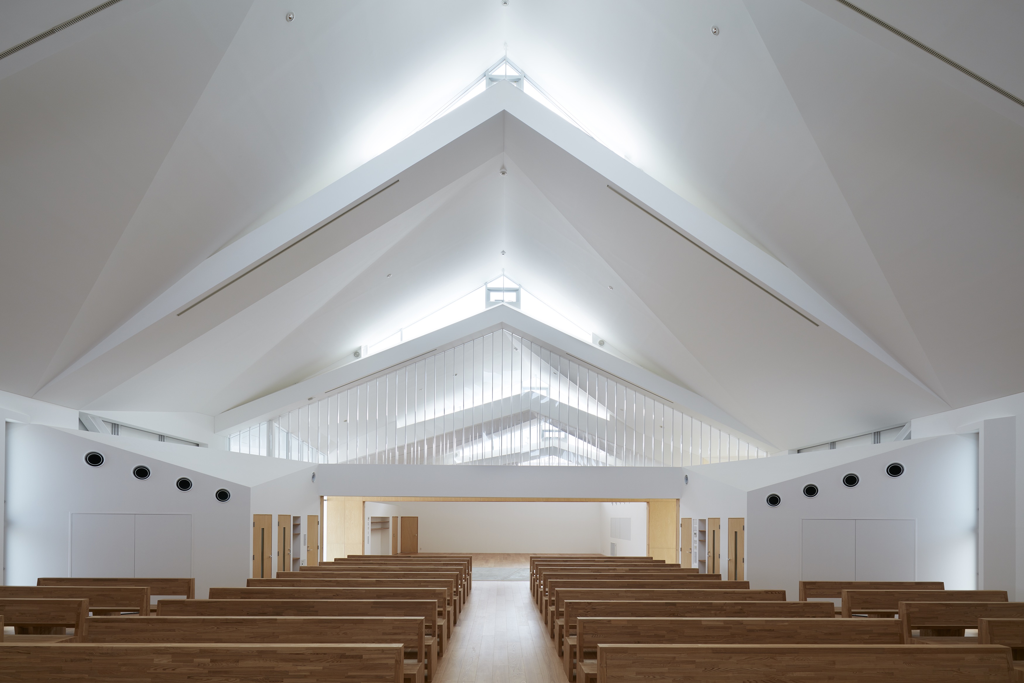 Catholic Suzuka Church by Alphaville - Architizer