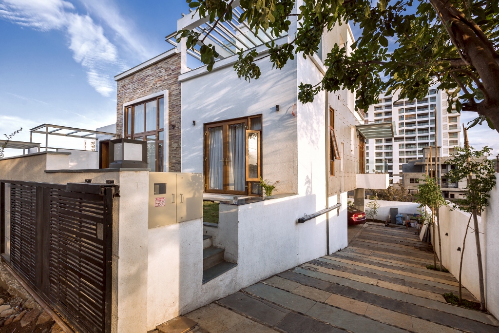 Pune House by M&V Architects - Architizer