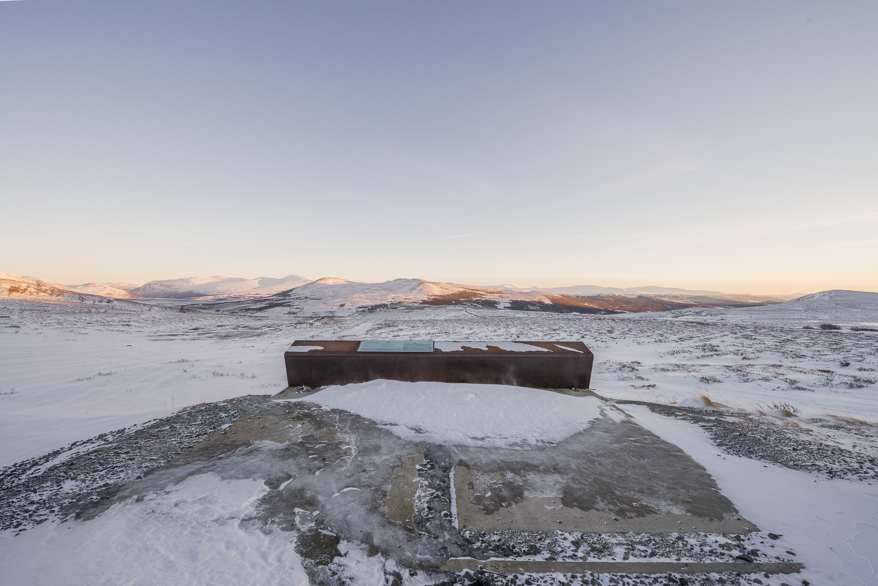 Idea 1982921: Tverrfjellhytya : Snohetta Viewpoint by Steve King ...