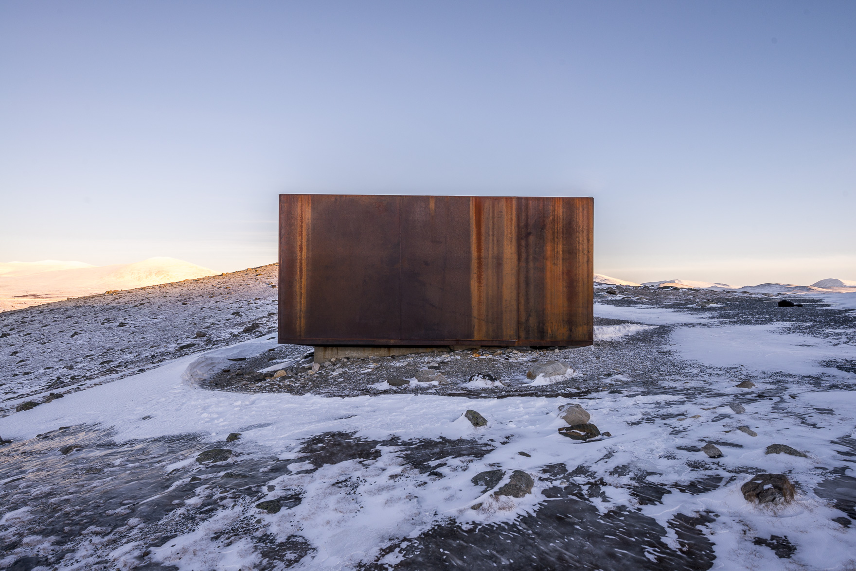 Tverrfjellhytya : Snohetta Viewpoint by Steve King Architectural ...