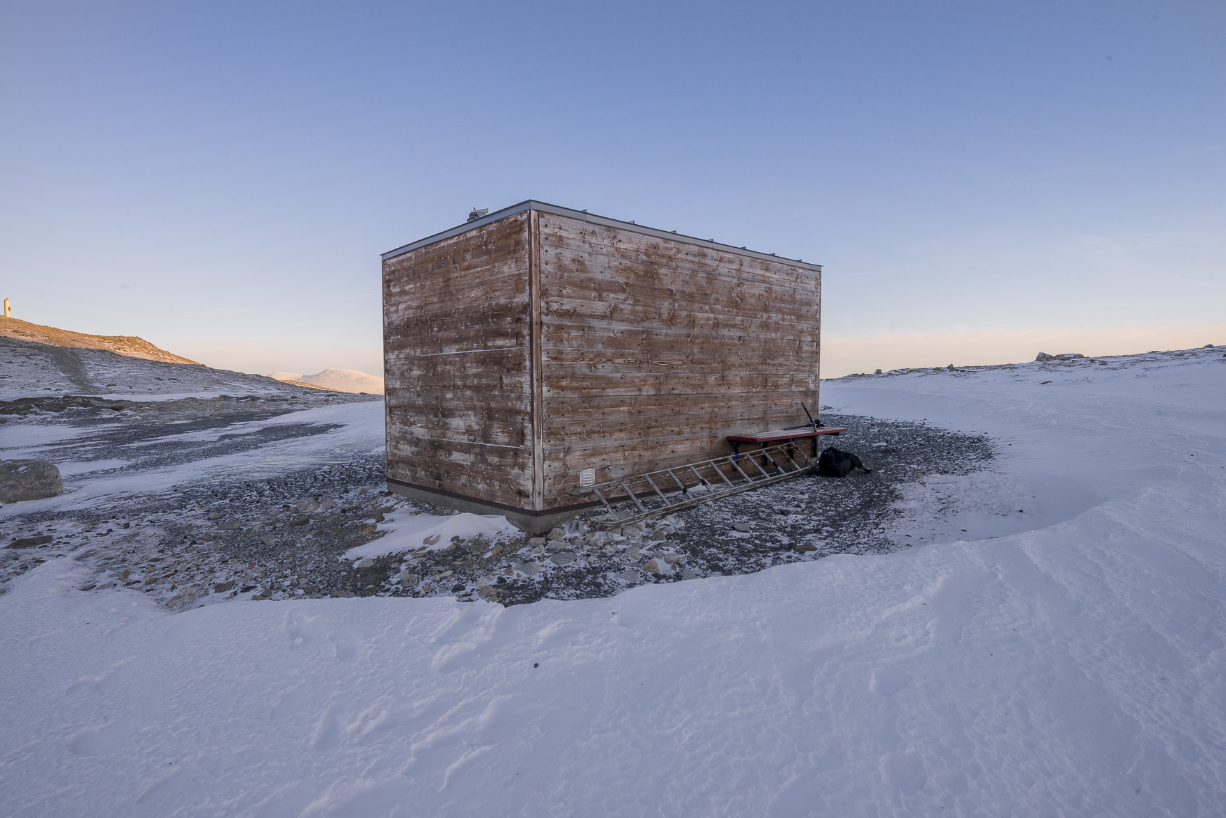 Tverrfjellhytya : Snohetta Viewpoint by Steve King Architectural ...
