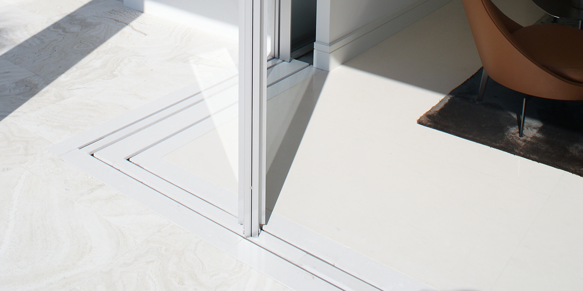 Turnable Corner from Vitrocsa - Architizer