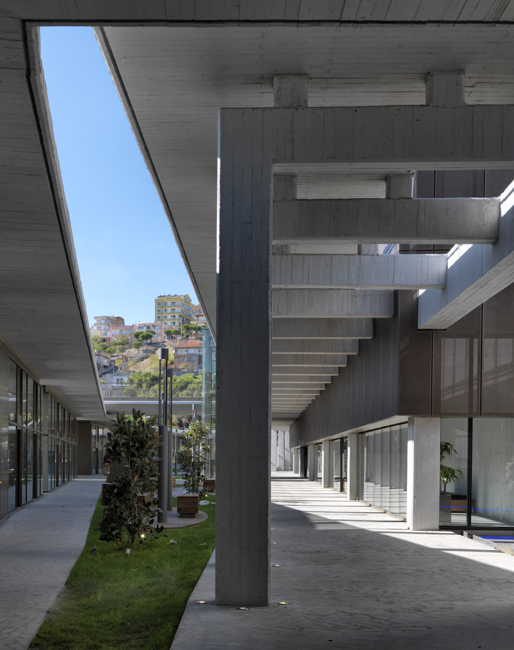 BerKM-Bergama Cultural Center by EAA – Emre Arolat Architecture ...