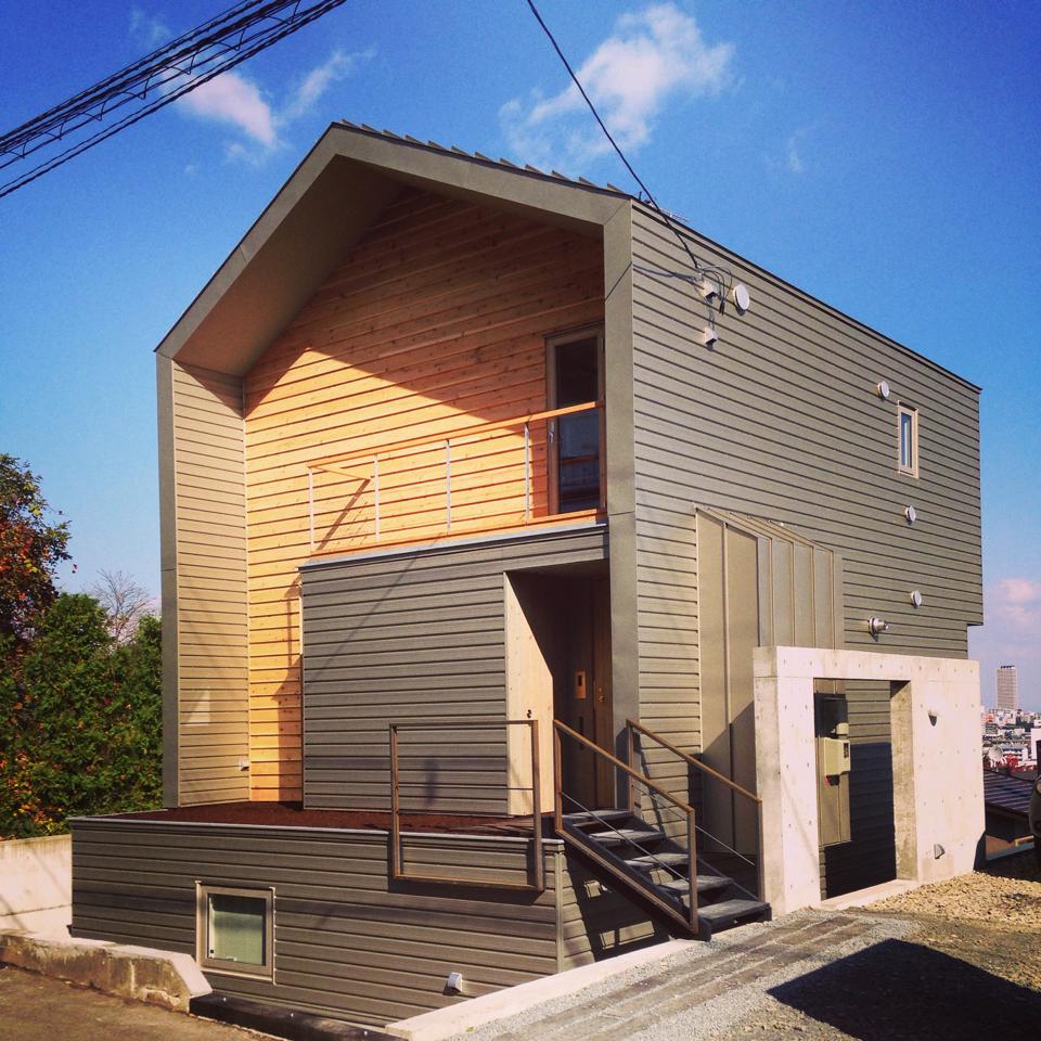 AKI - Gabled House by Akasaka Shinichiro Atelier - Architizer