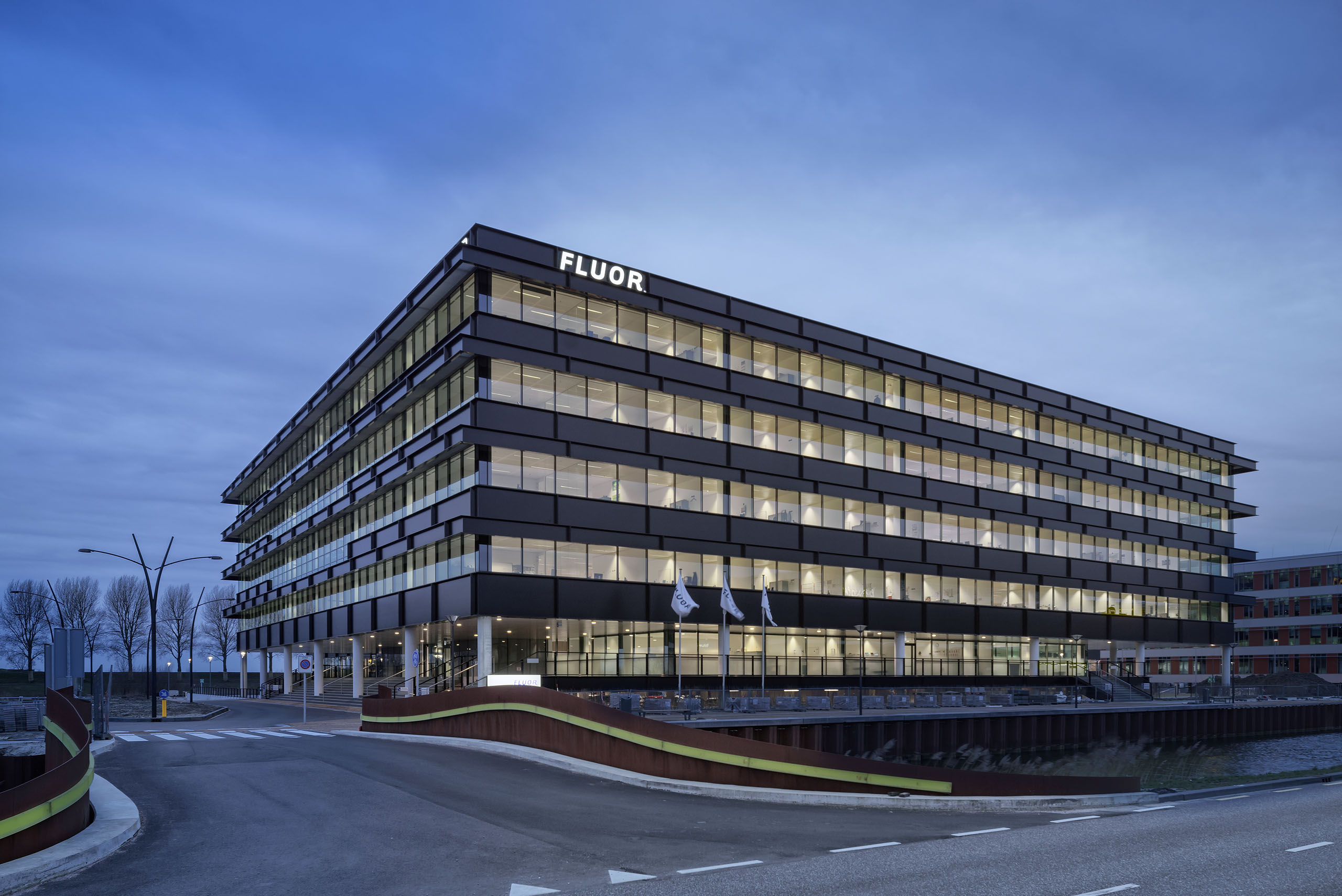 Fluor by Paul de Ruiter Architects - Architizer