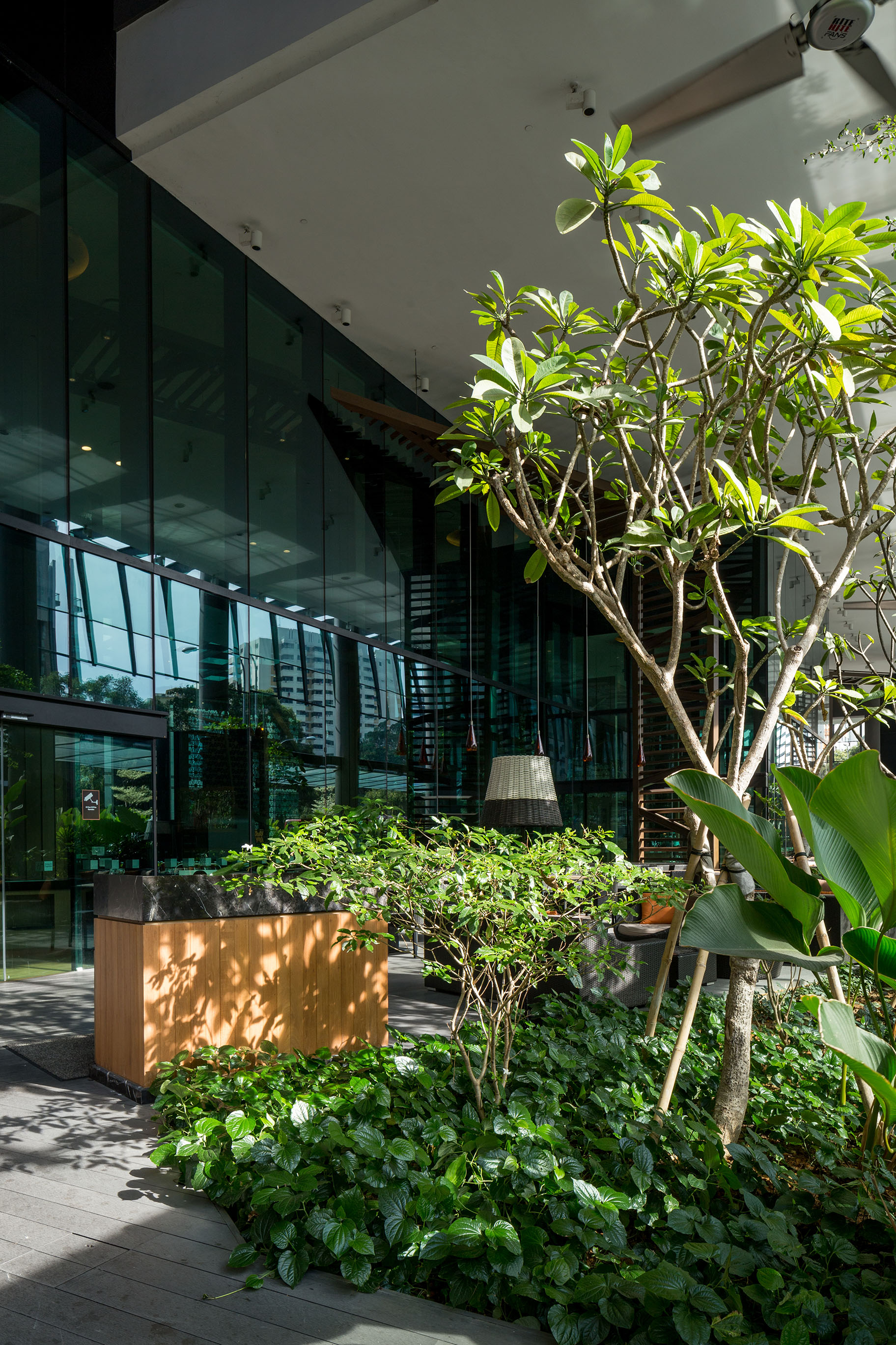 Holiday Inn Express - Landscape by ONG&ONG - Architizer