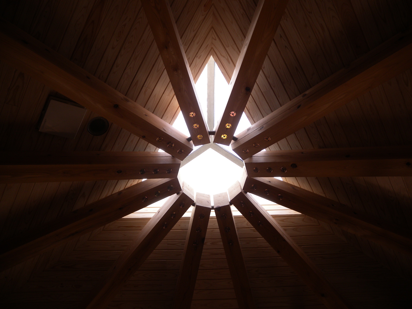 Hex tree house by Suga Atelier - Architizer