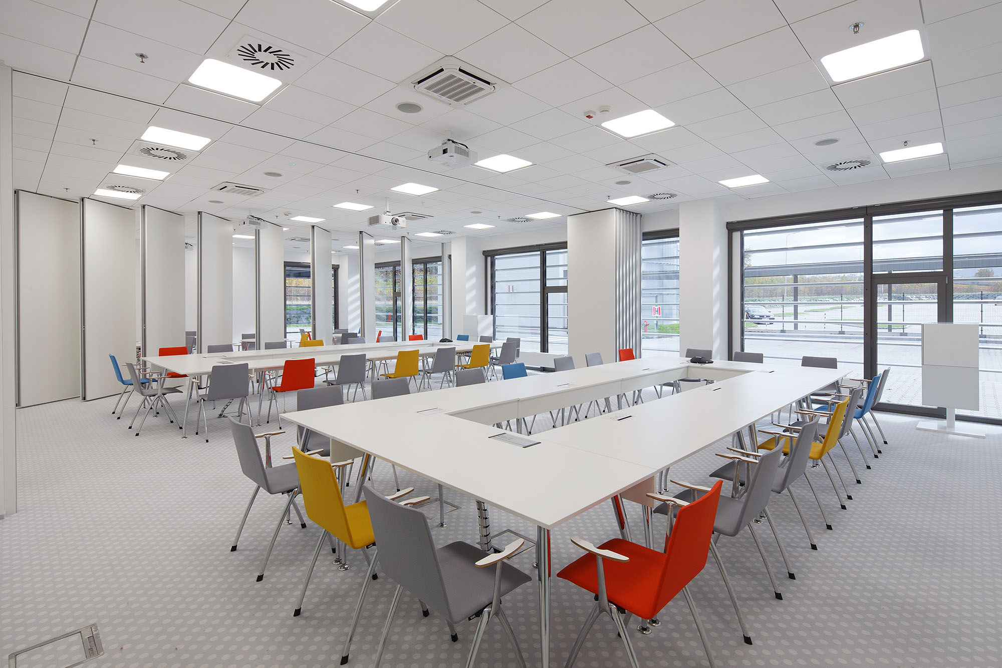 GE CUSTOMER EXPERIENCE CENTER by Zalewski Architecture Group - Architizer
