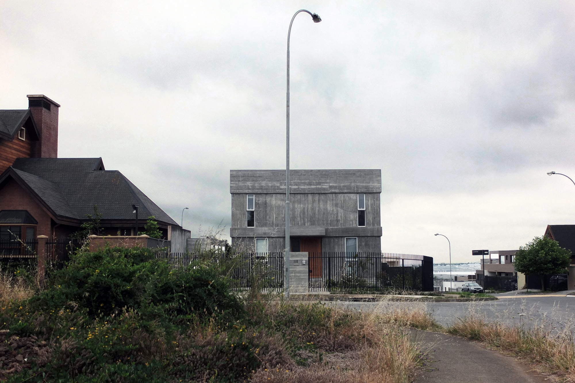 CBR HOUSE by CRISTIAN BERRIOS ARCHITECTS - Architizer