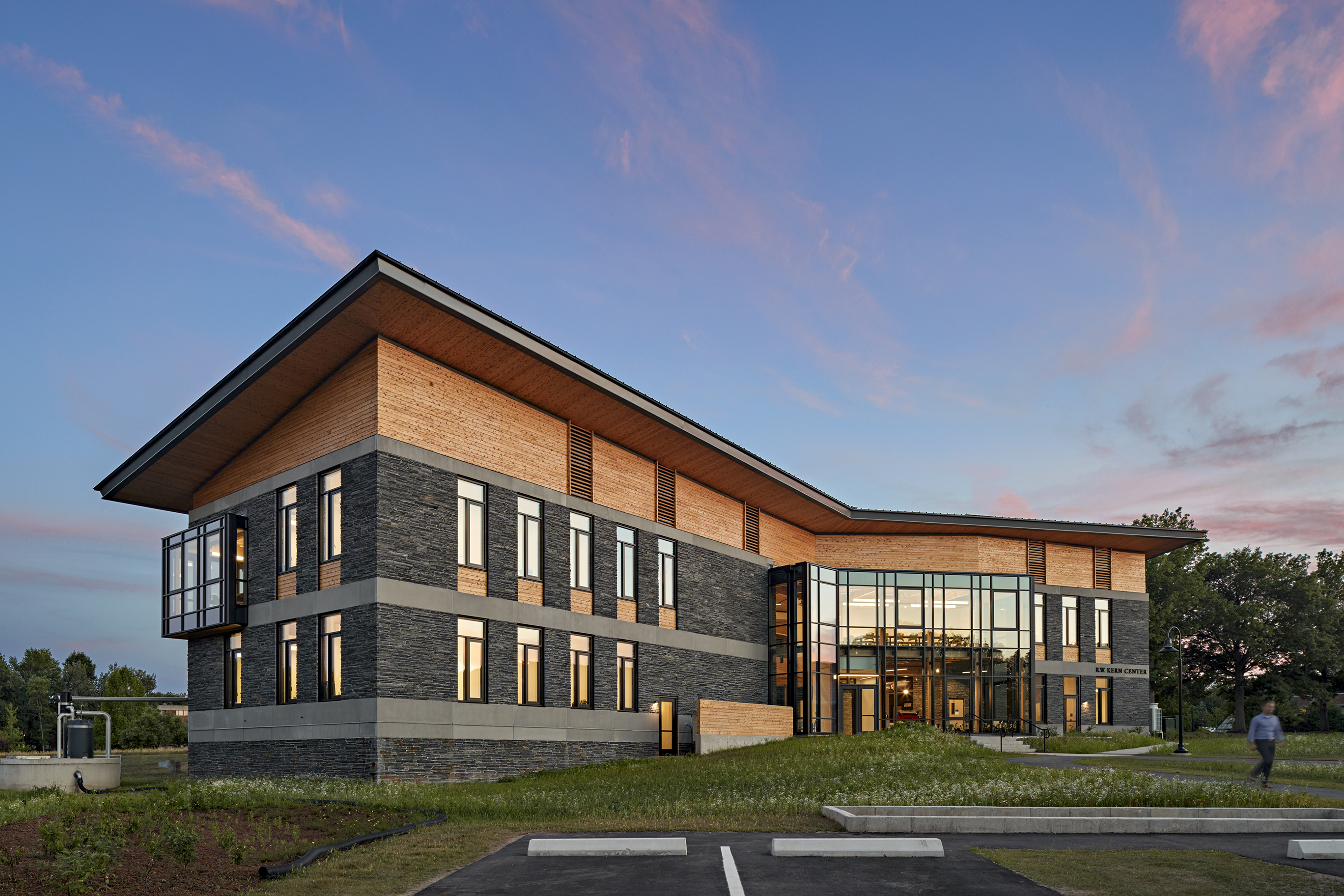 Lesley University, Lunder Arts Center by Bruner/Cott & Associates, Inc ...