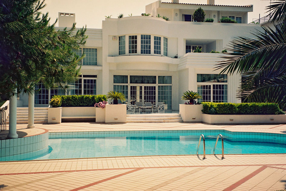 Three-Storey Residence in Glyfada by Stefanos Vasdekis & Architects ...
