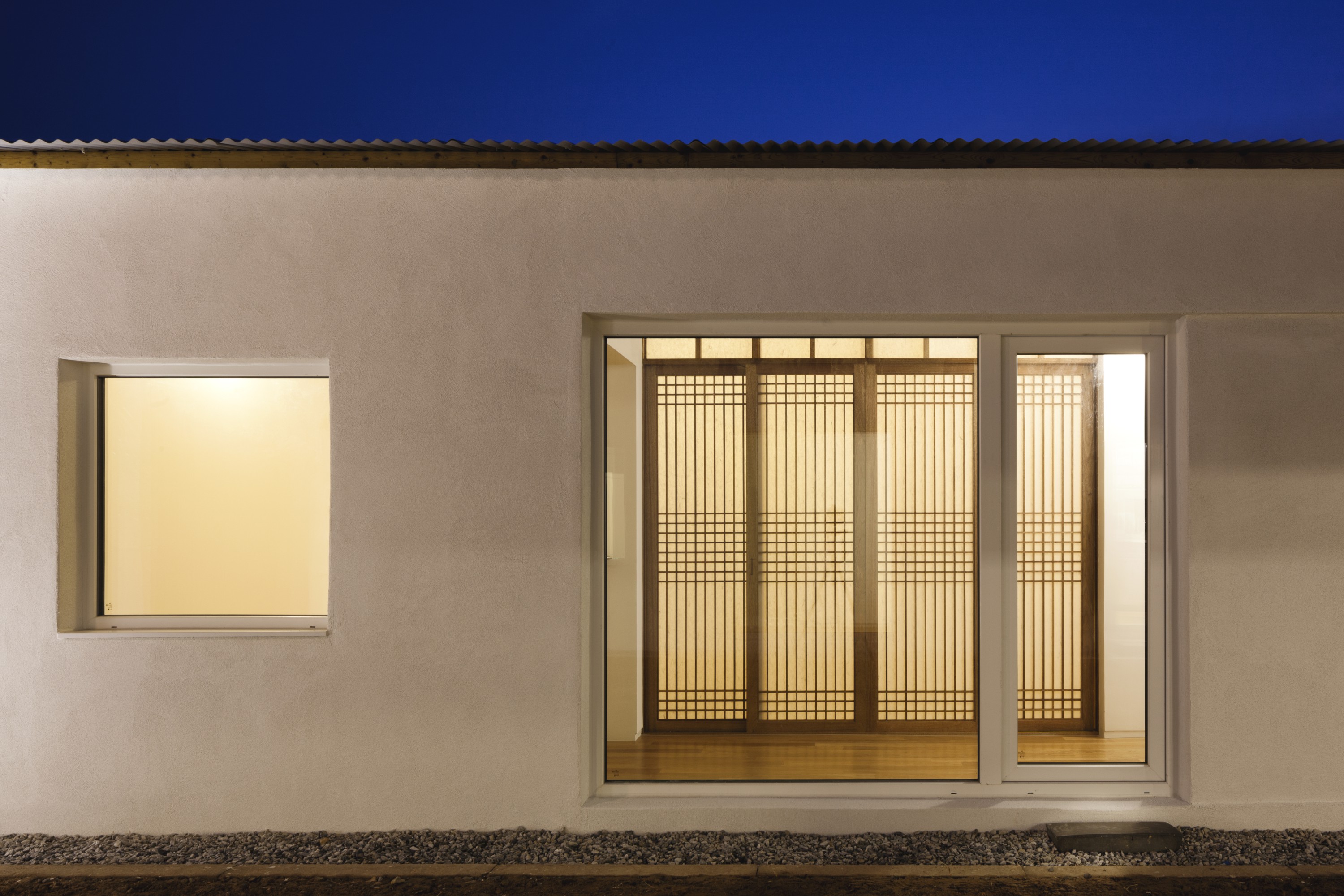 Idea 2047945: ㄷHouse (digeut-jip) by EHLA in Eumseong-gun, South Korea ...