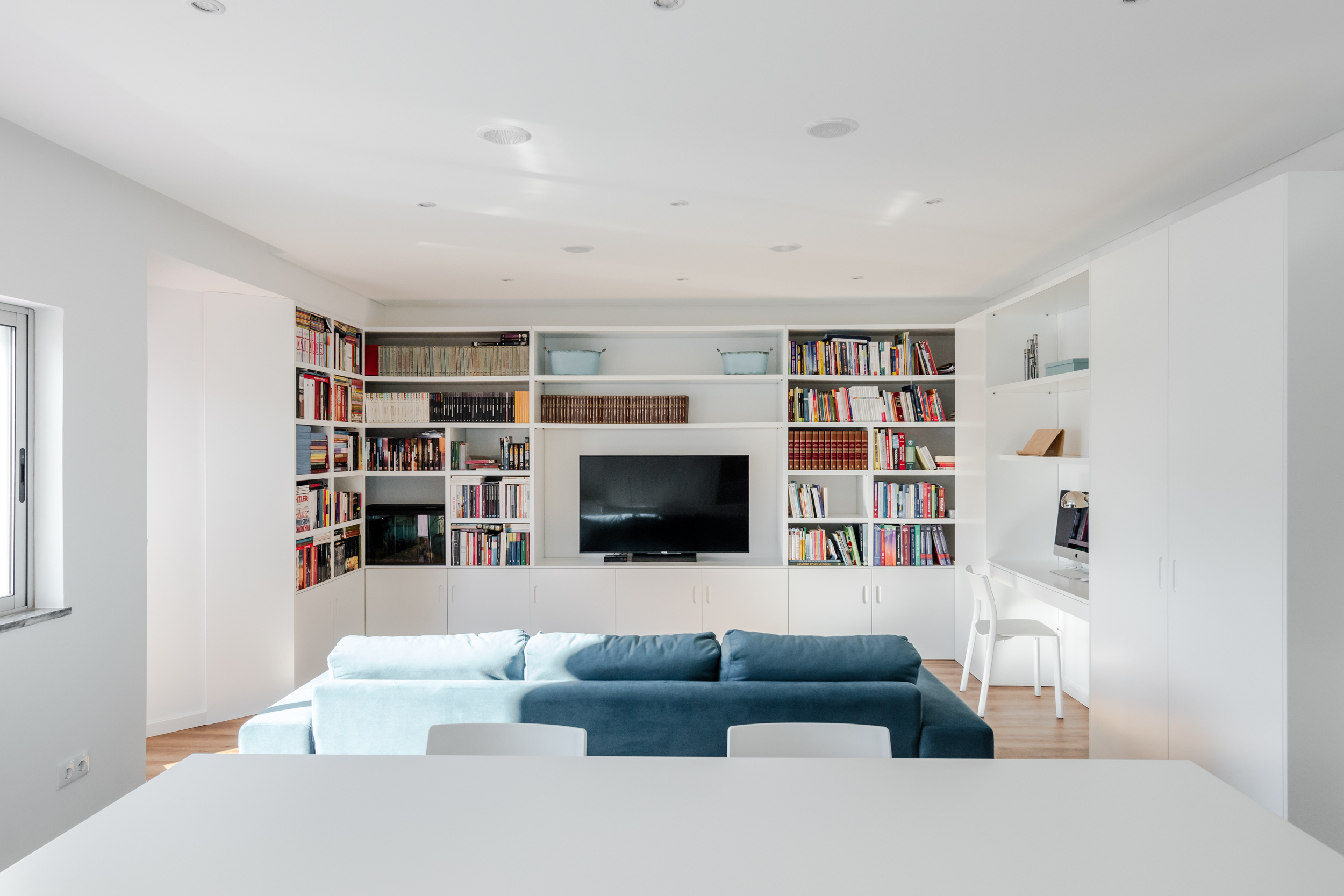 Xavi House by Contexto ® - Architizer