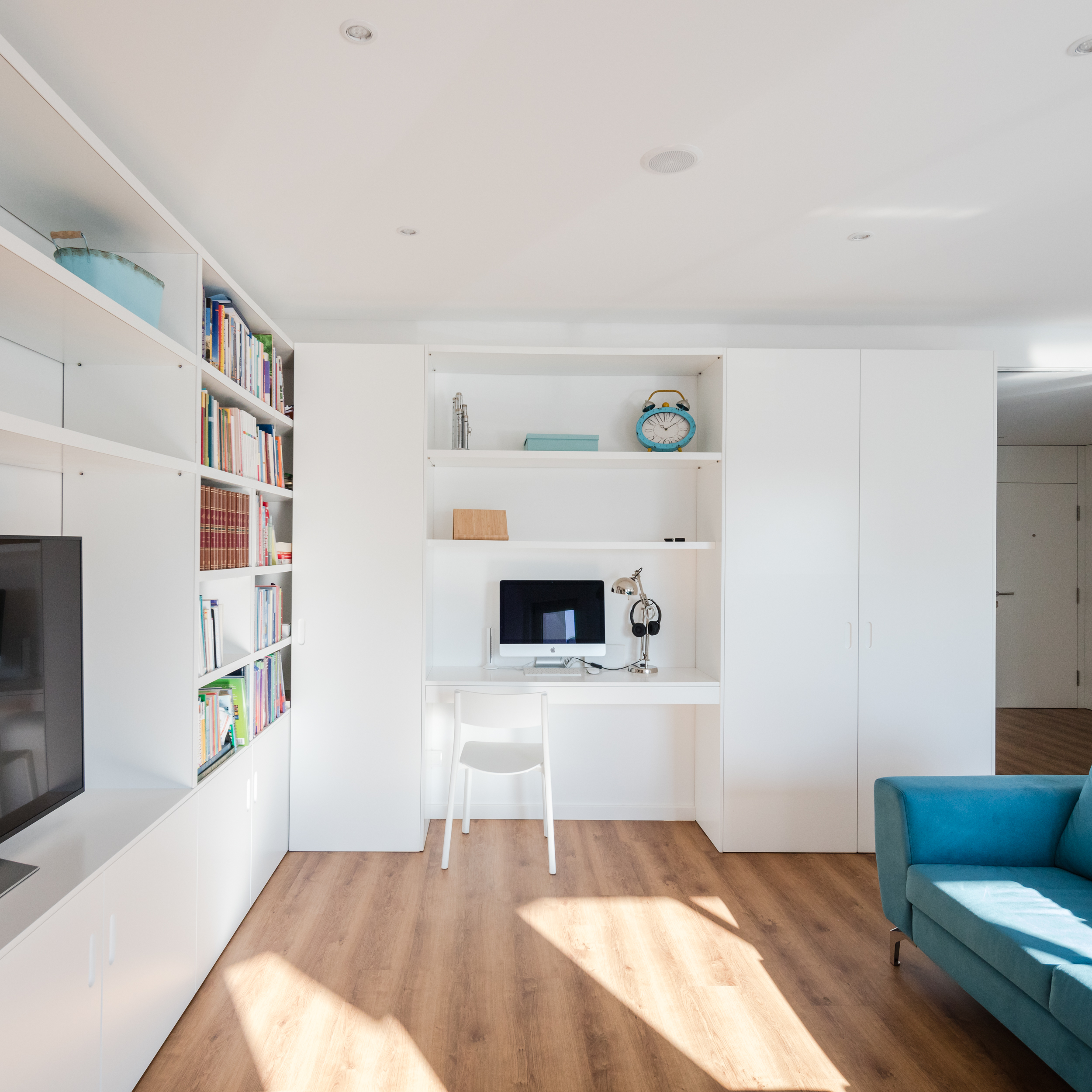 Xavi House by Contexto ® - Architizer