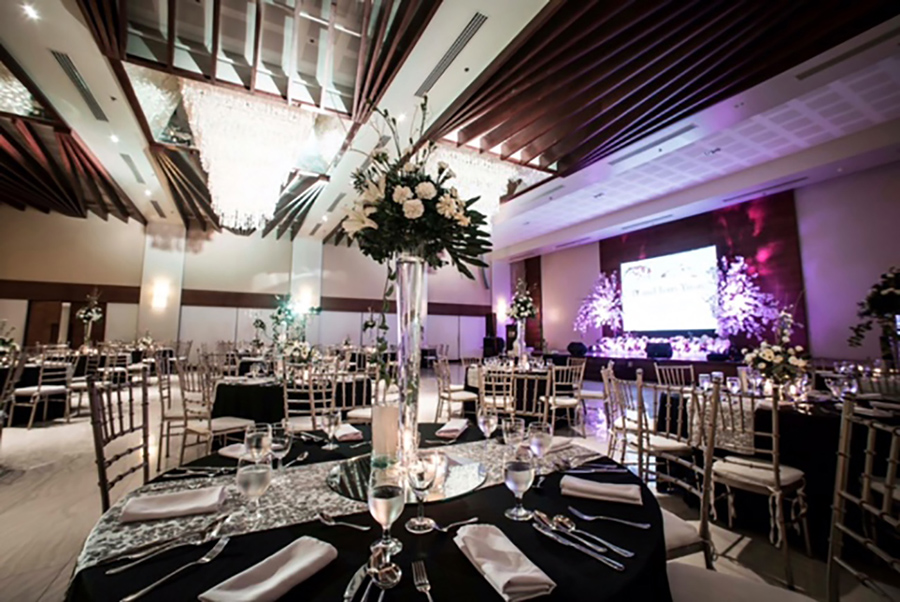 Sugarland Hotel Ballroom Building by DEQA Design Collaborative ...